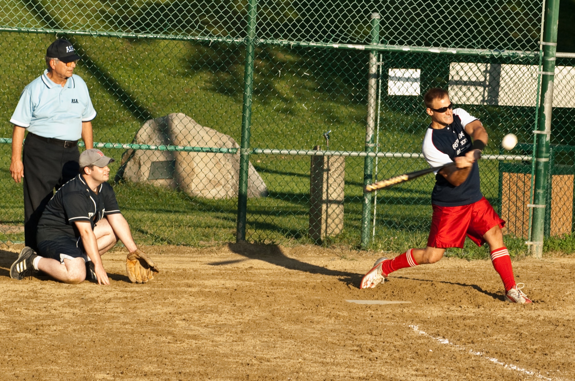 Intramural softball championship > Hanscom Air Force Base > Article Display