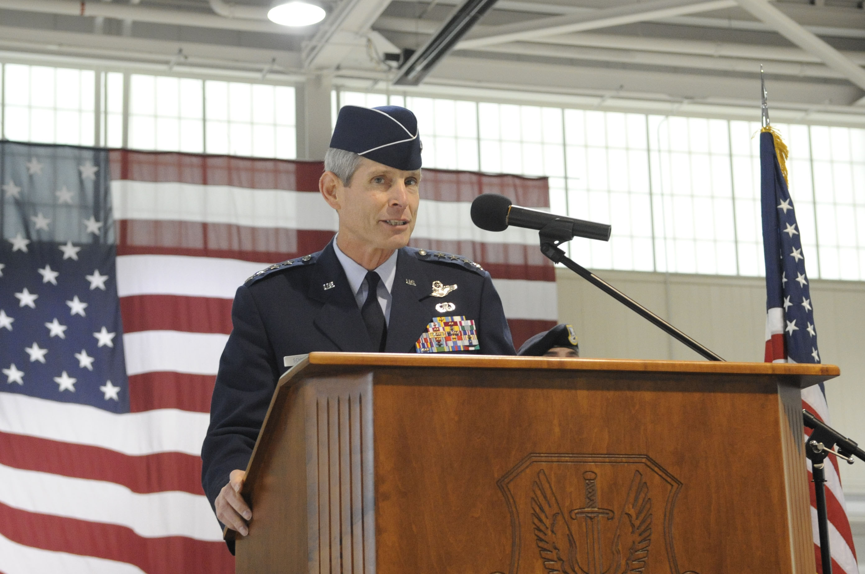 General Fraser takes command of ACC > Joint Base Langley-Eustis ...