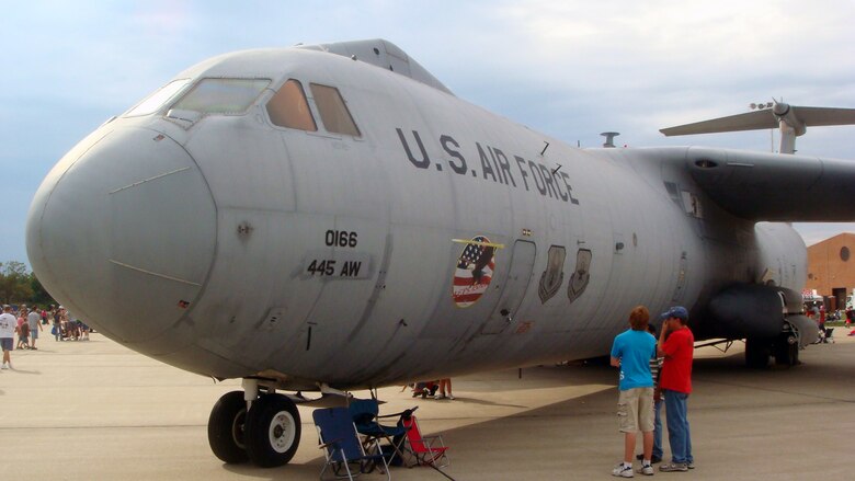 Photo essay: Air mobility at 2009 Scott Air Force Base Airshow > Air ...