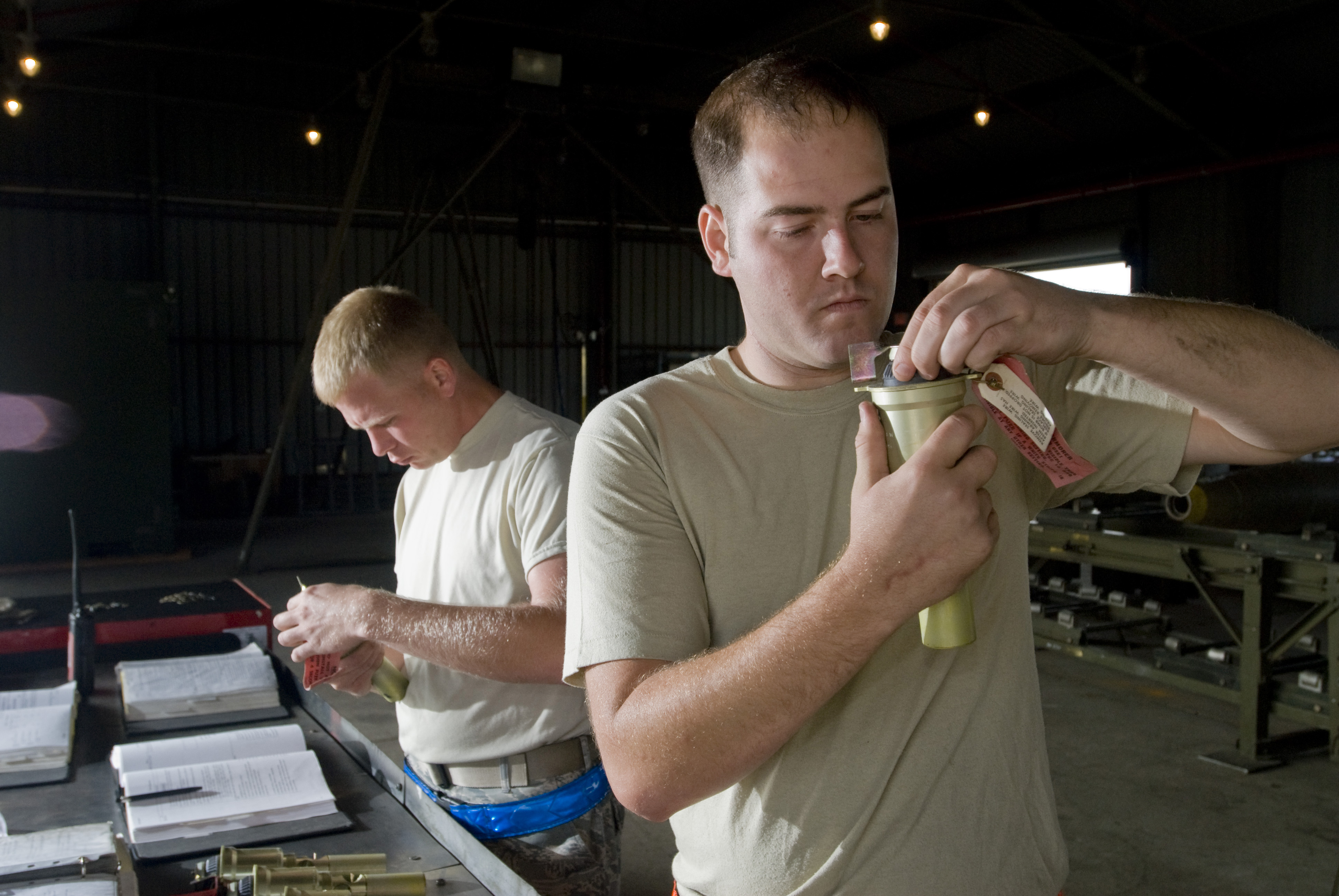 Ammo breaks down bombs > Kunsan Air Base > Display