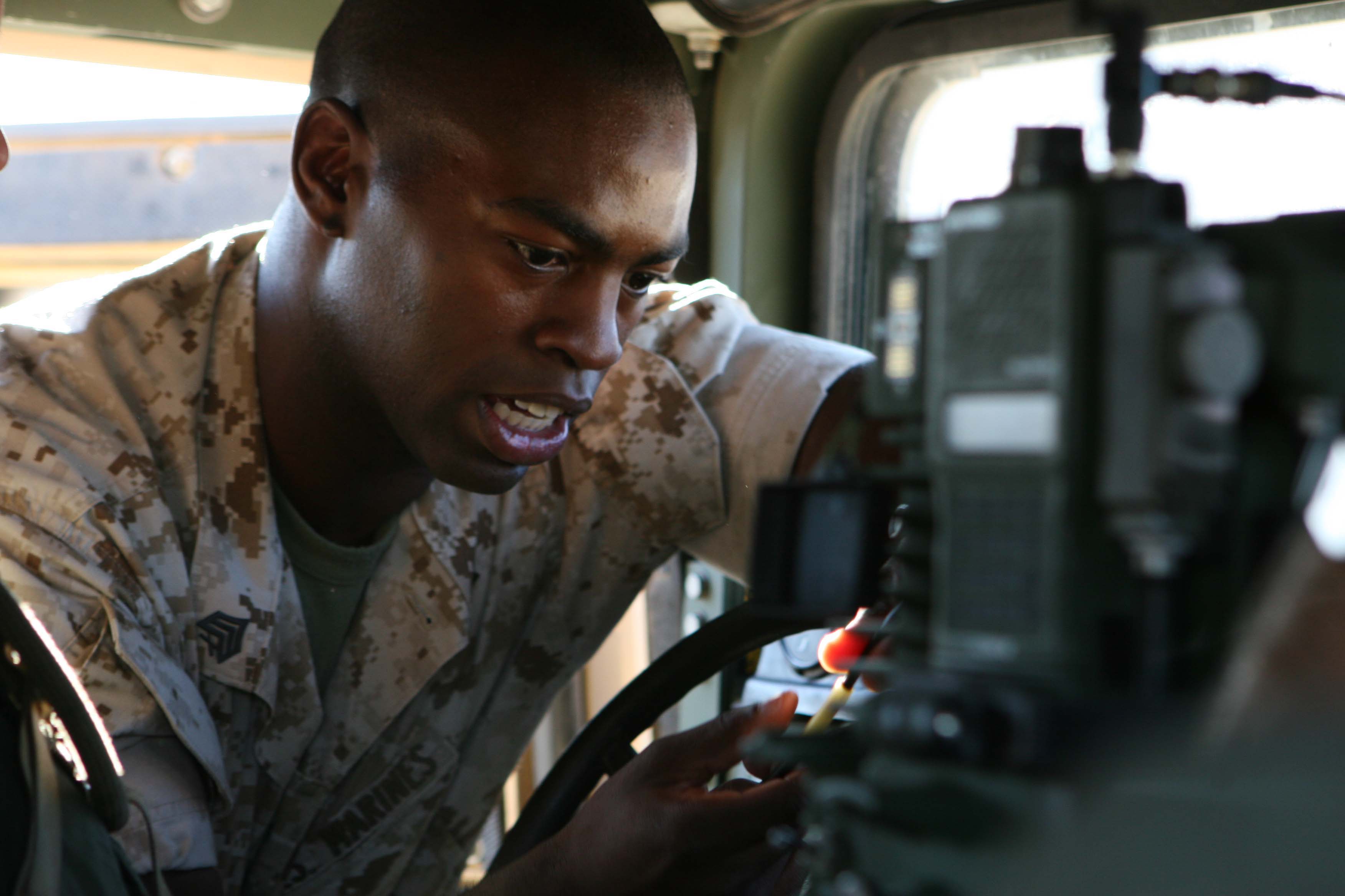 MWSS-373 trains with new vehicular tactical radios > Marine Corps Air ...