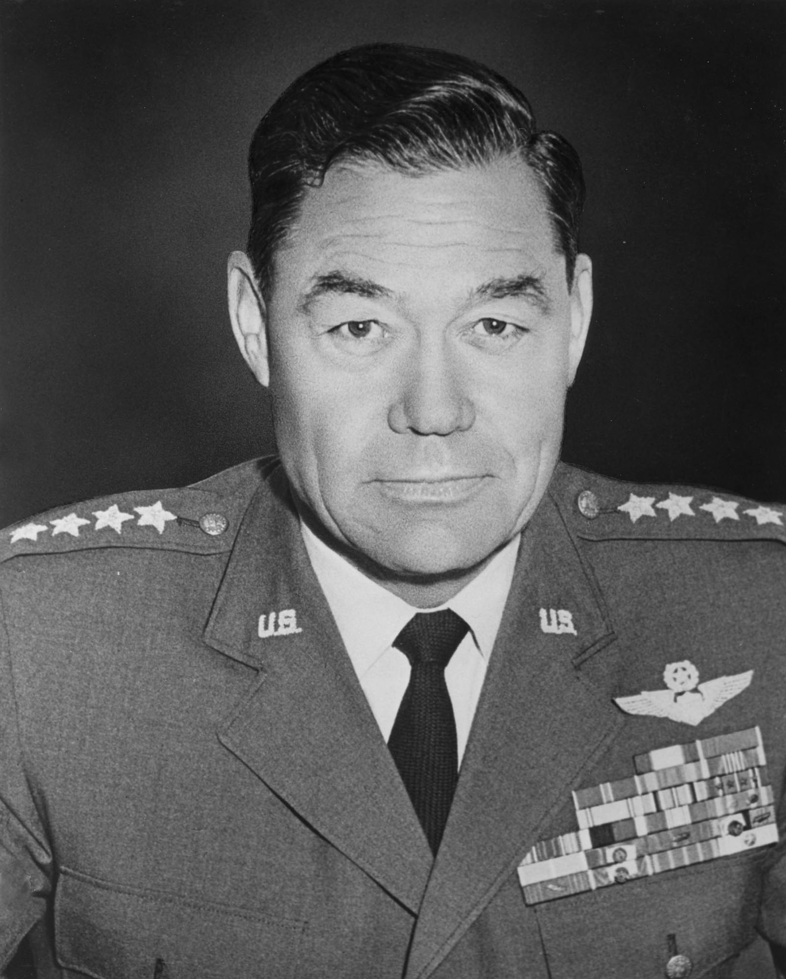 GENERAL ROBERT MERRILL LEE > Air Force > Biography Display