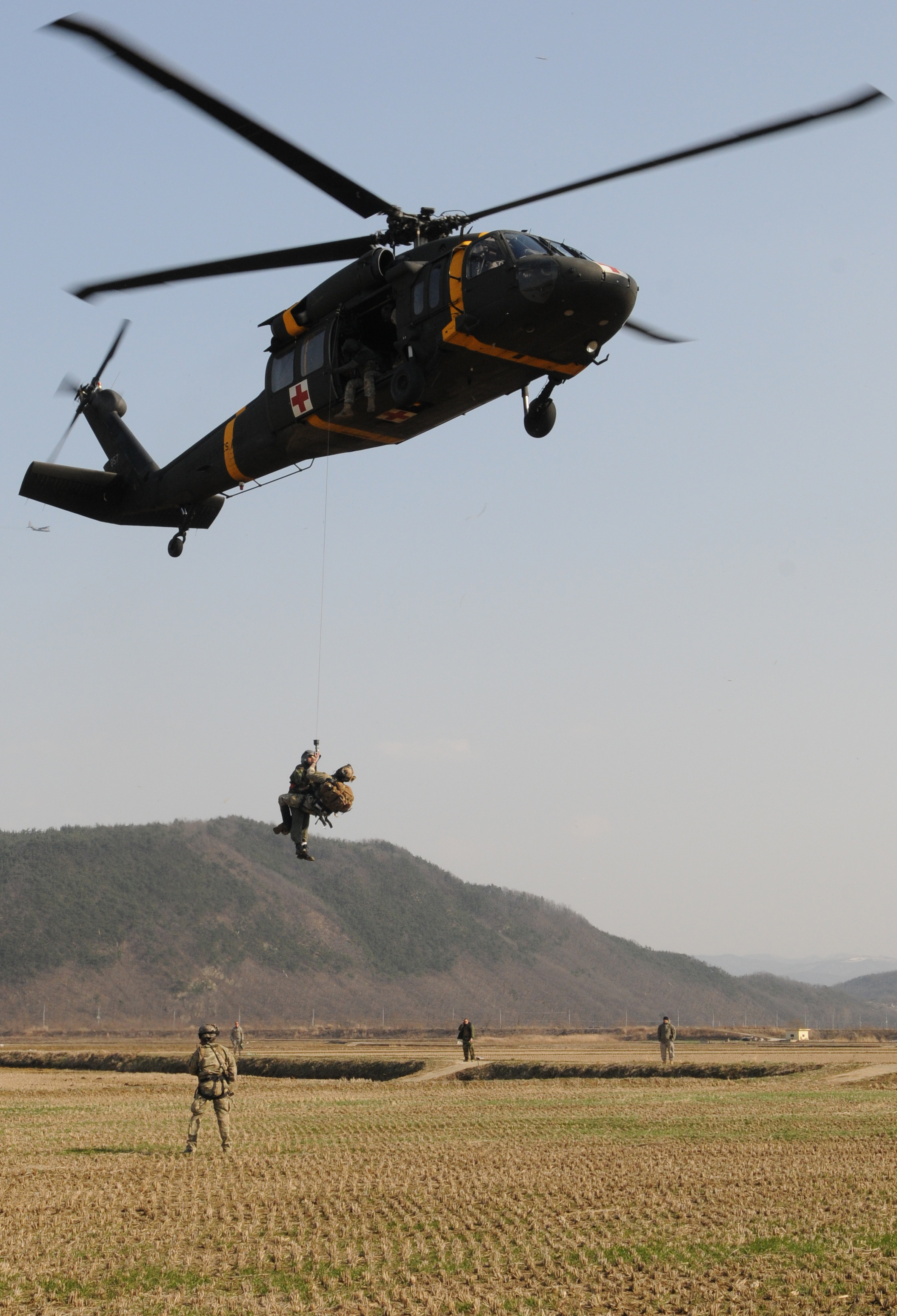 STS Airmen conduct CSAR training > Air Force Special Operations Command ...