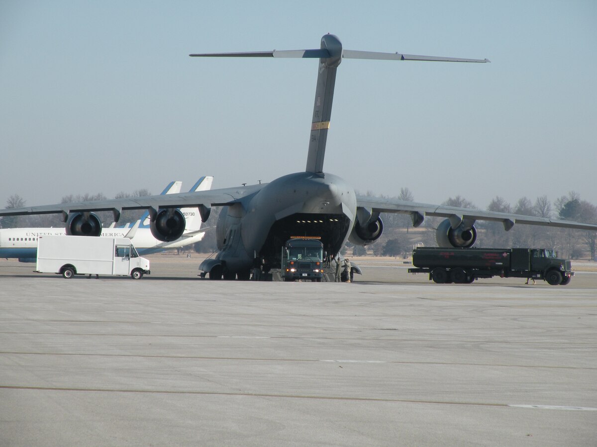 Flying Yankees mark another milestone > 103rd Airlift Wing > Article ...