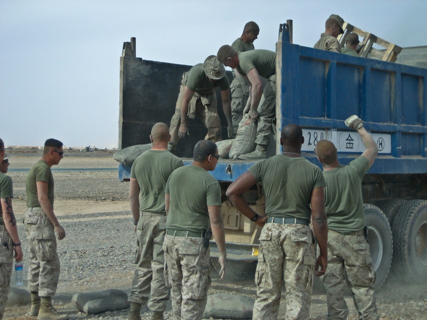 Aviation Marines are back to basics in airfield operations > United ...