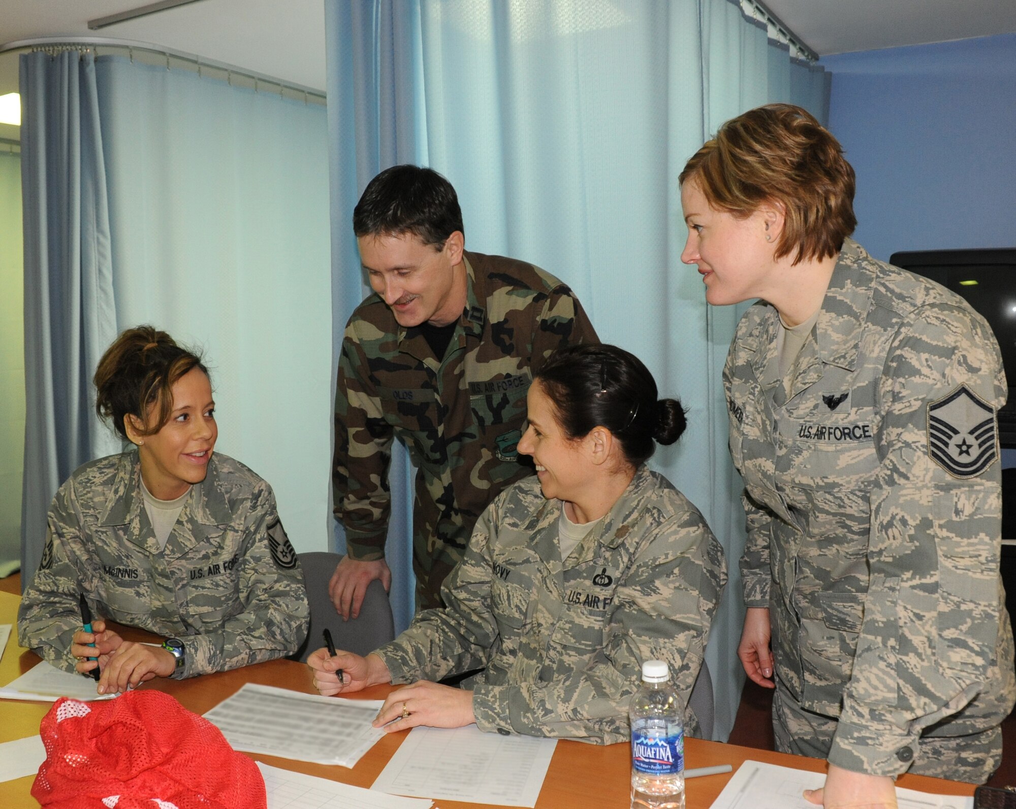 Team works on issues > 932nd Airlift Wing > Article Display