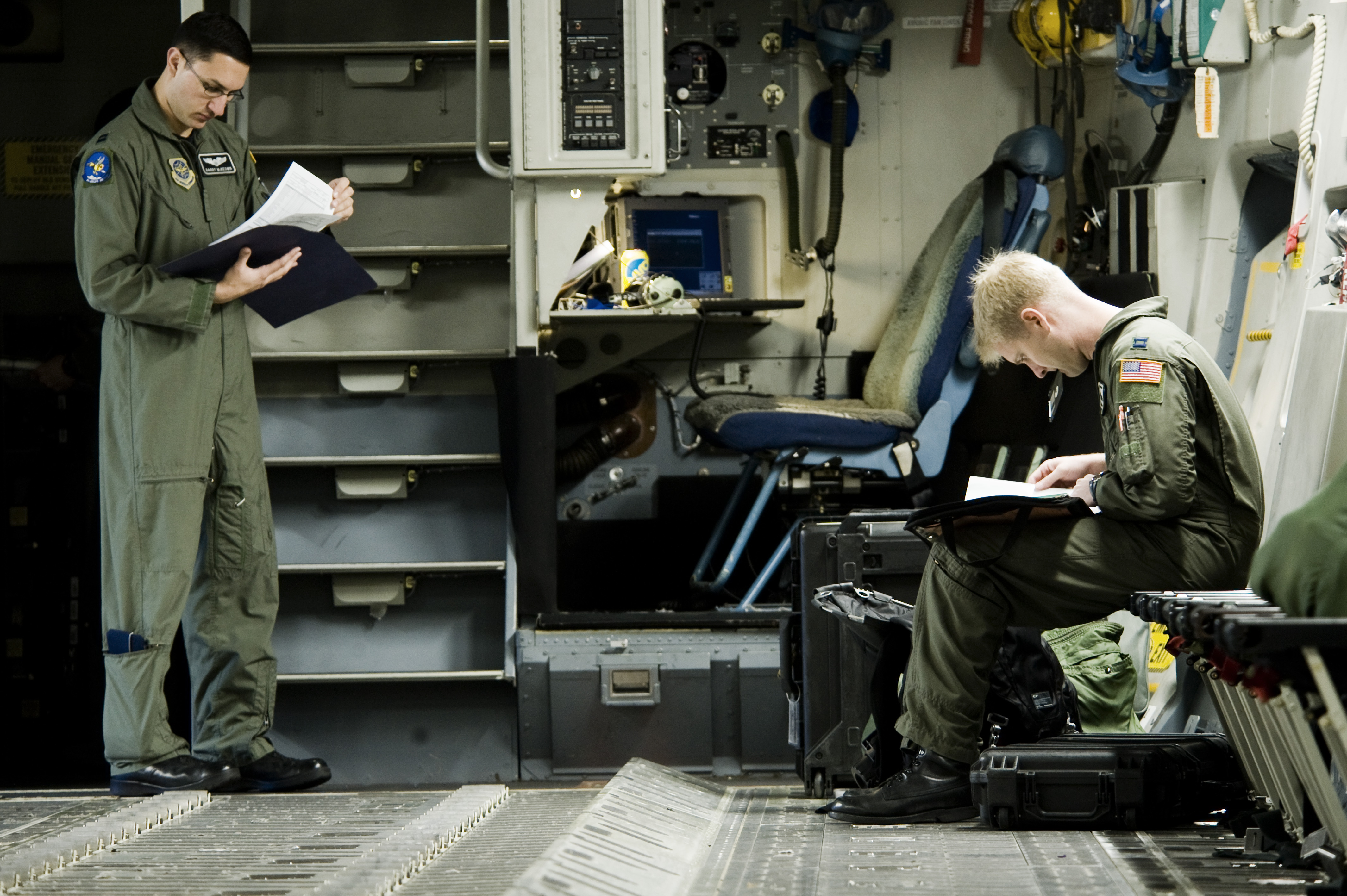 8th Airlift Squadron deploys to support warfighter > Team McChord ...