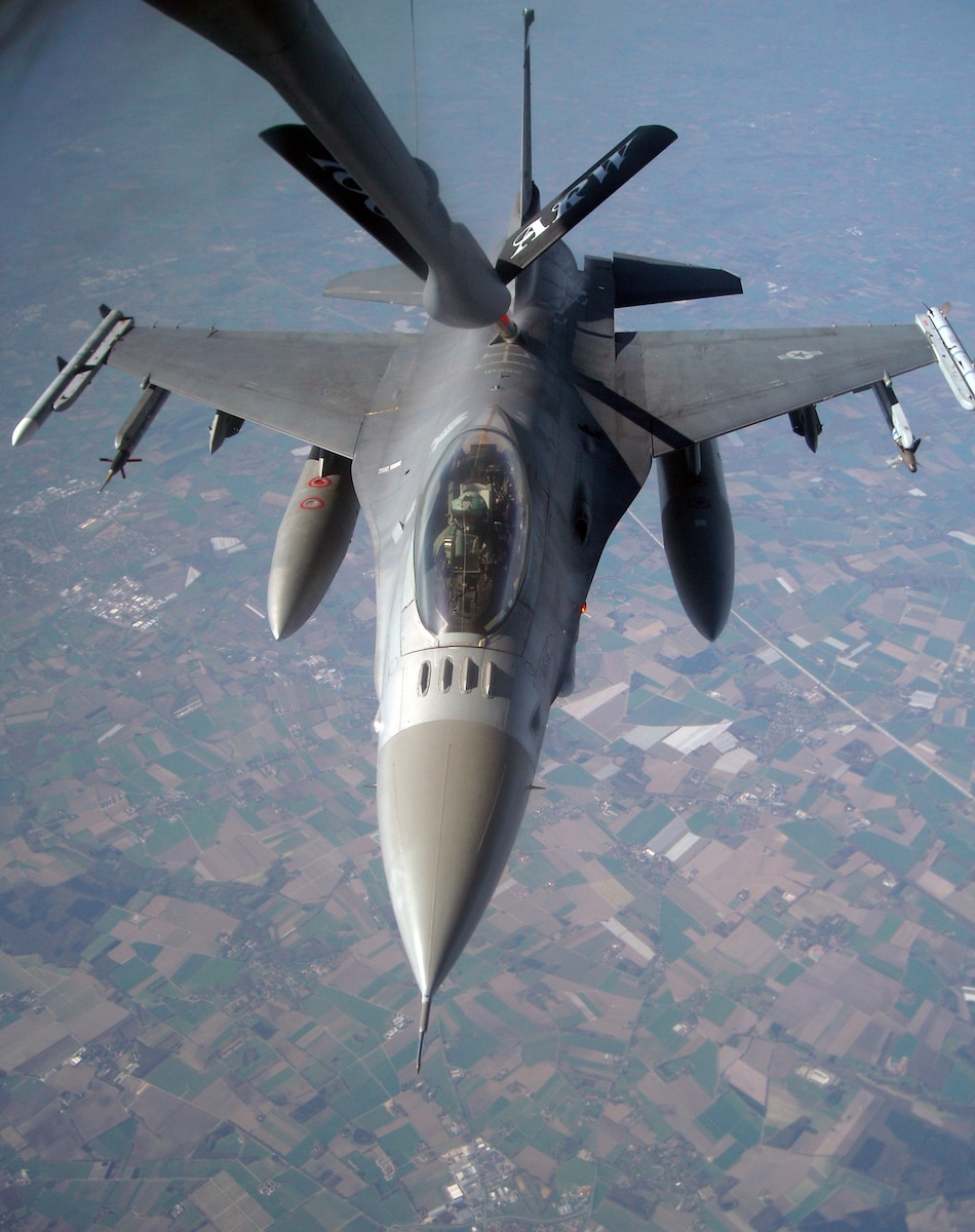 F-16 drawdown begins at Spangdahlem > Air Force > Article Display