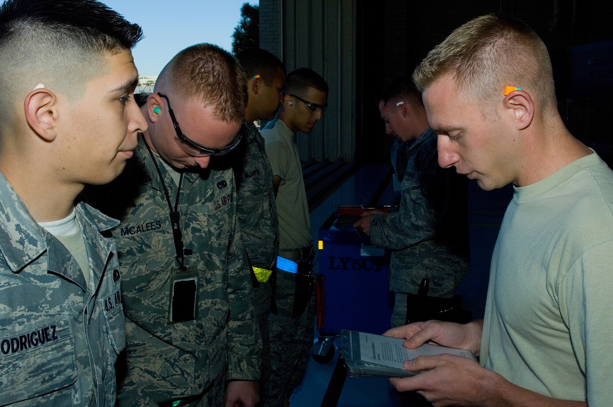 Quarterly Load Crew Competition > Luke Air Force Base > Article Display