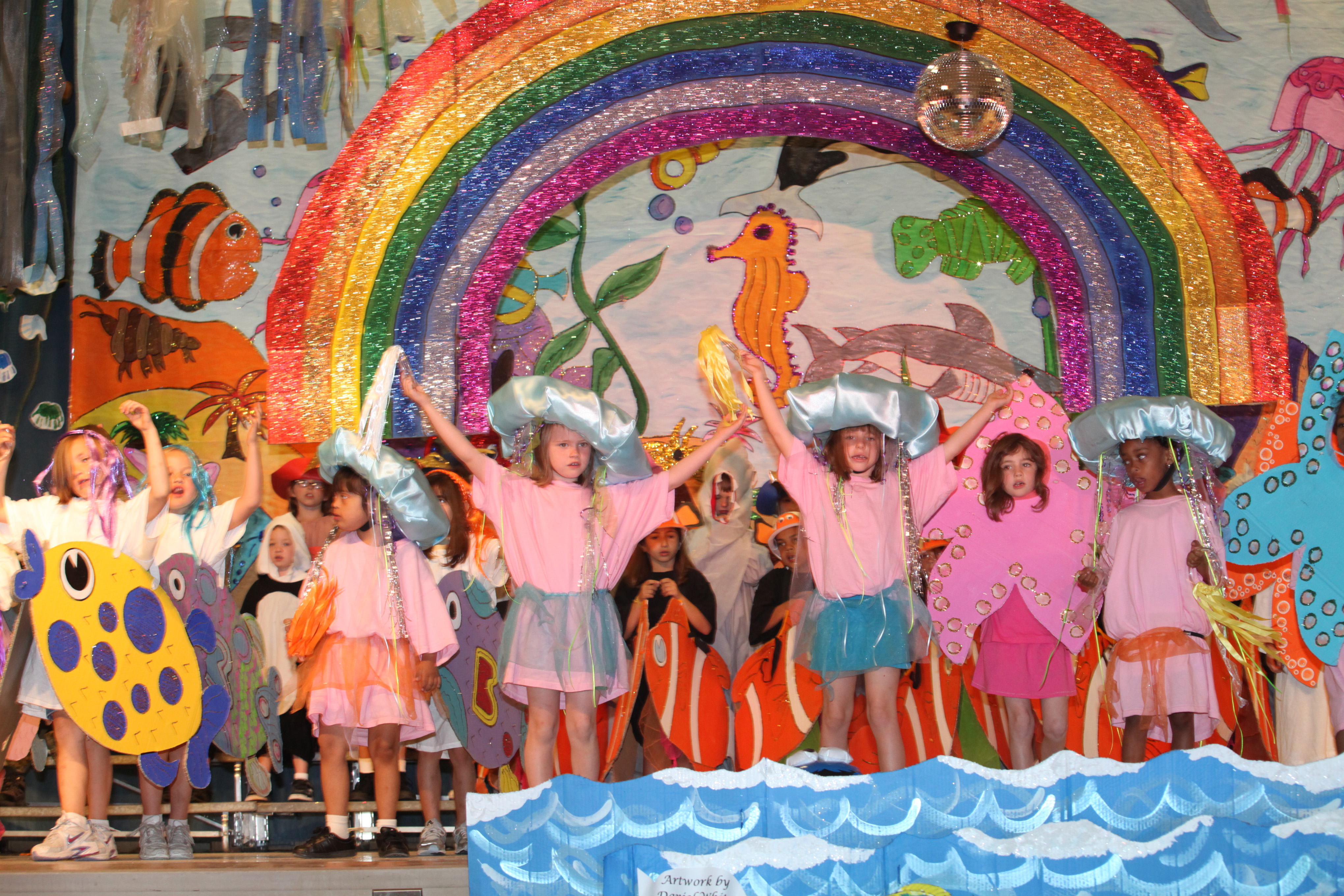 Johnson Primary School kids swim in sea of music > Marine Corps Base ...