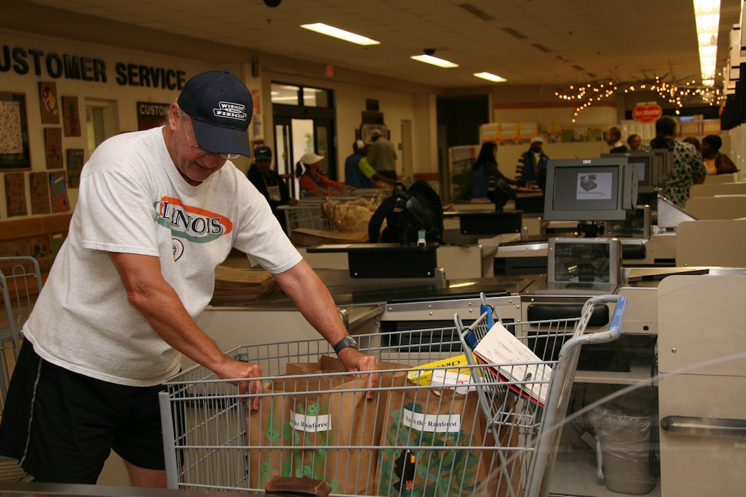 100422-M-0381B-003-EARTHDAY.JPG