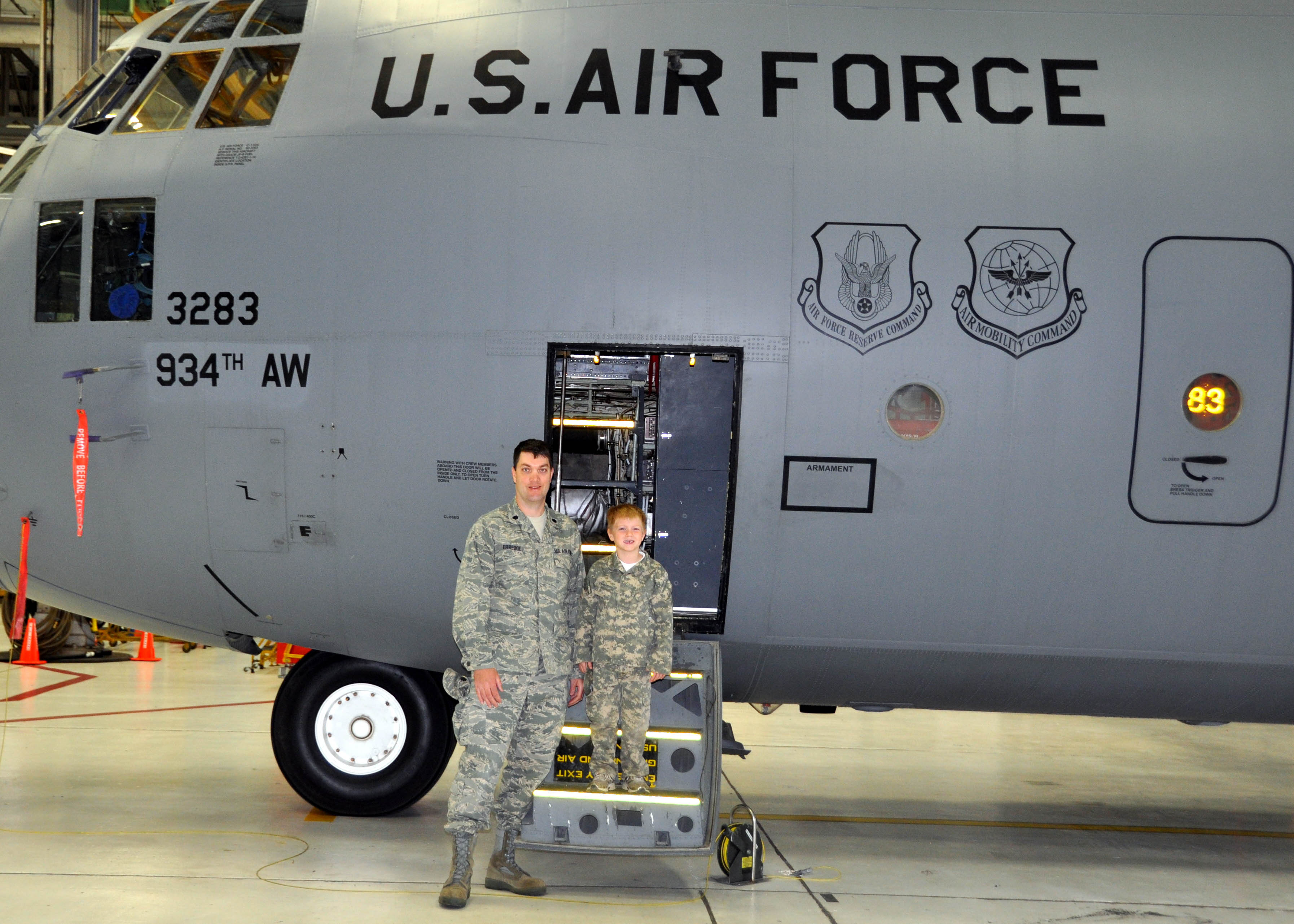 934th AW holds first Take Your Child to Work Day > Minneapolis-St Paul ...