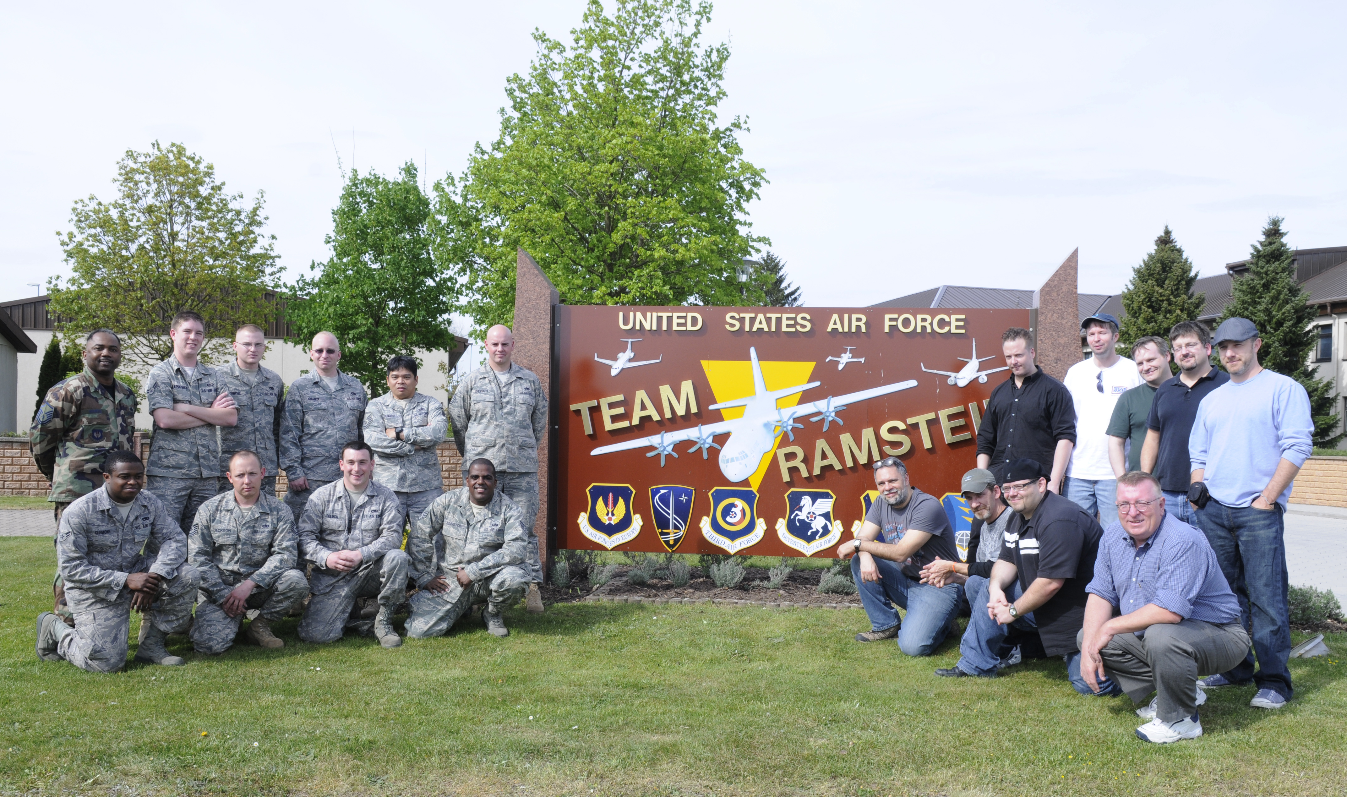 Cartoonists observe Airmen in action at Ramstein > Ramstein Air Base ...