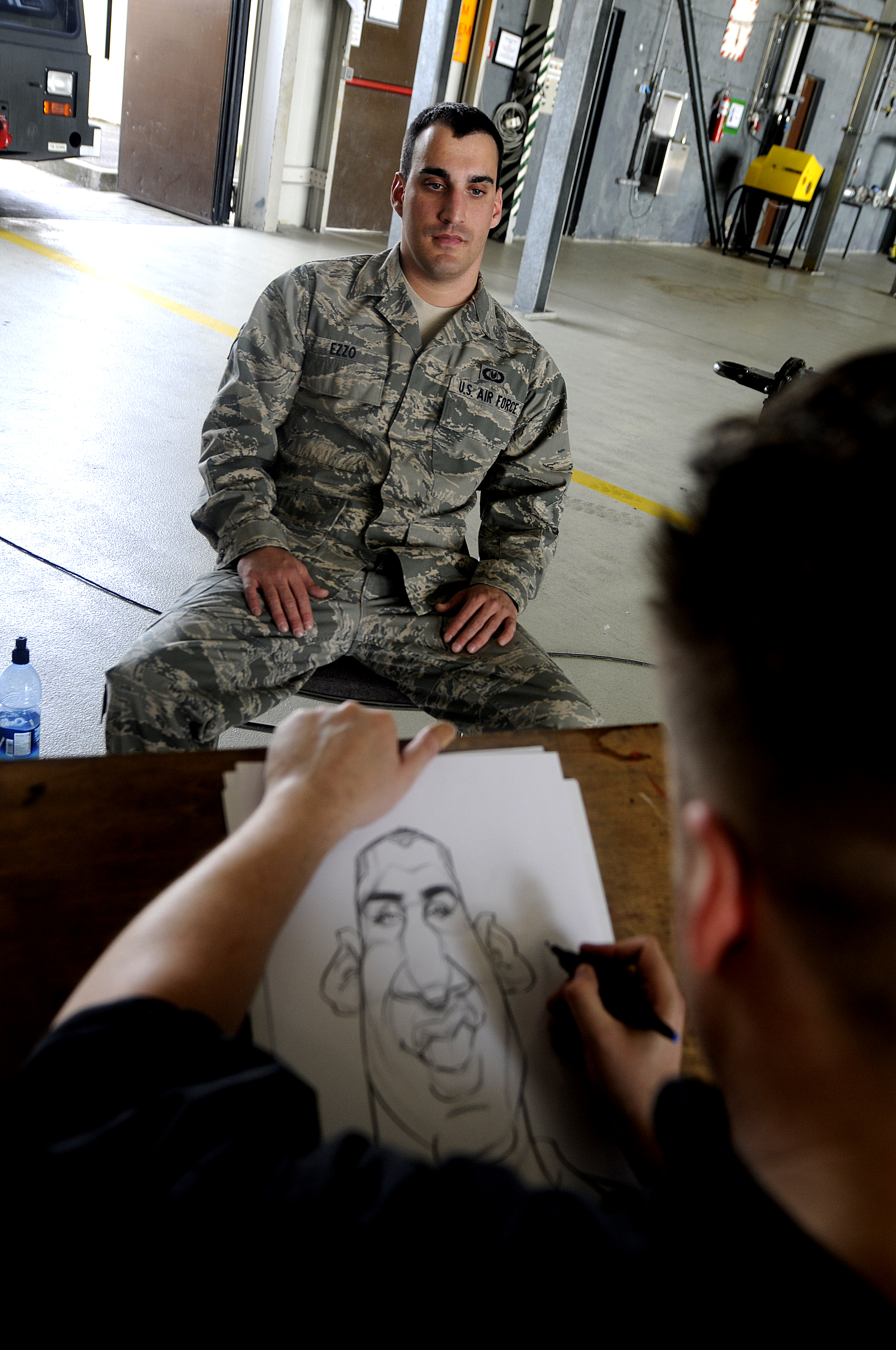 Airmen Draw Cartoonists In > Ramstein Air Base > Article Display