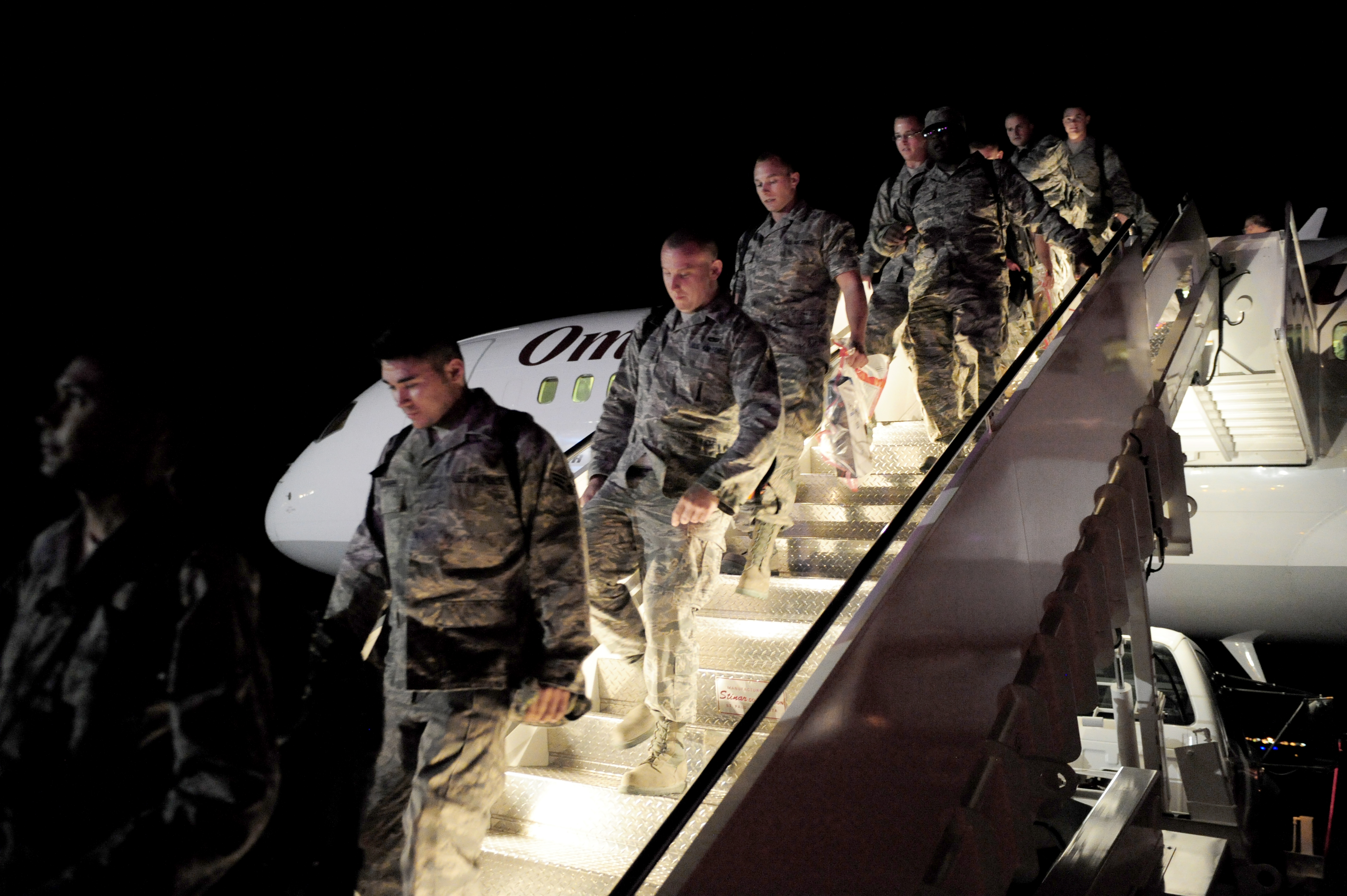 Photo essay: Ellsworth welcomes back deployed Airmen > Air Force ...