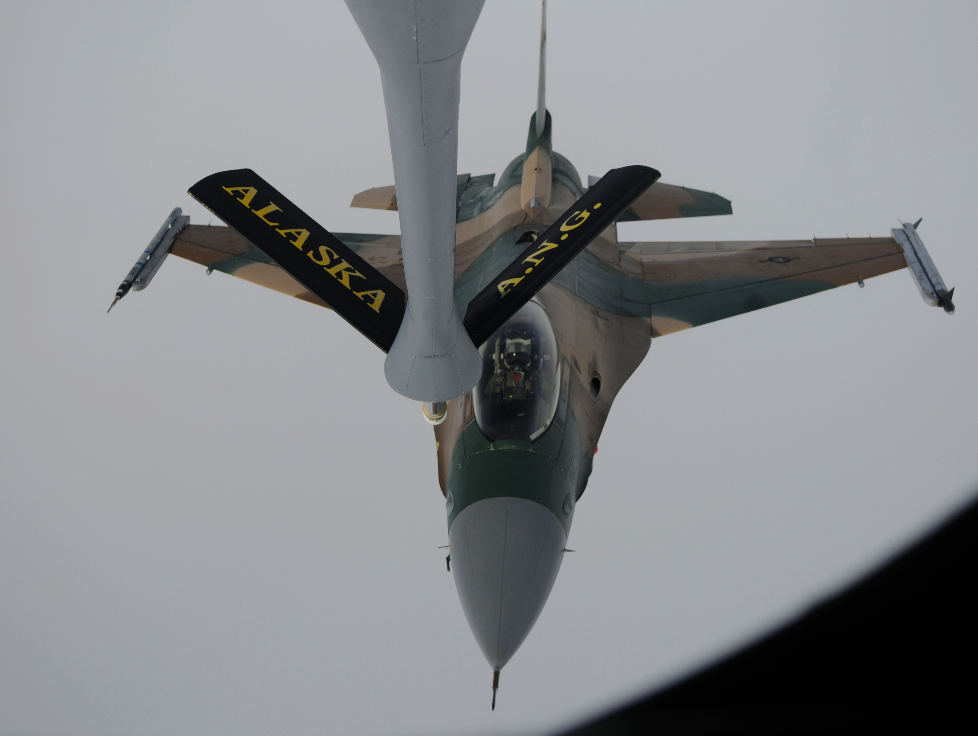 Tanker Task Force keeps fighters flying > Pacific Air Forces > Article ...
