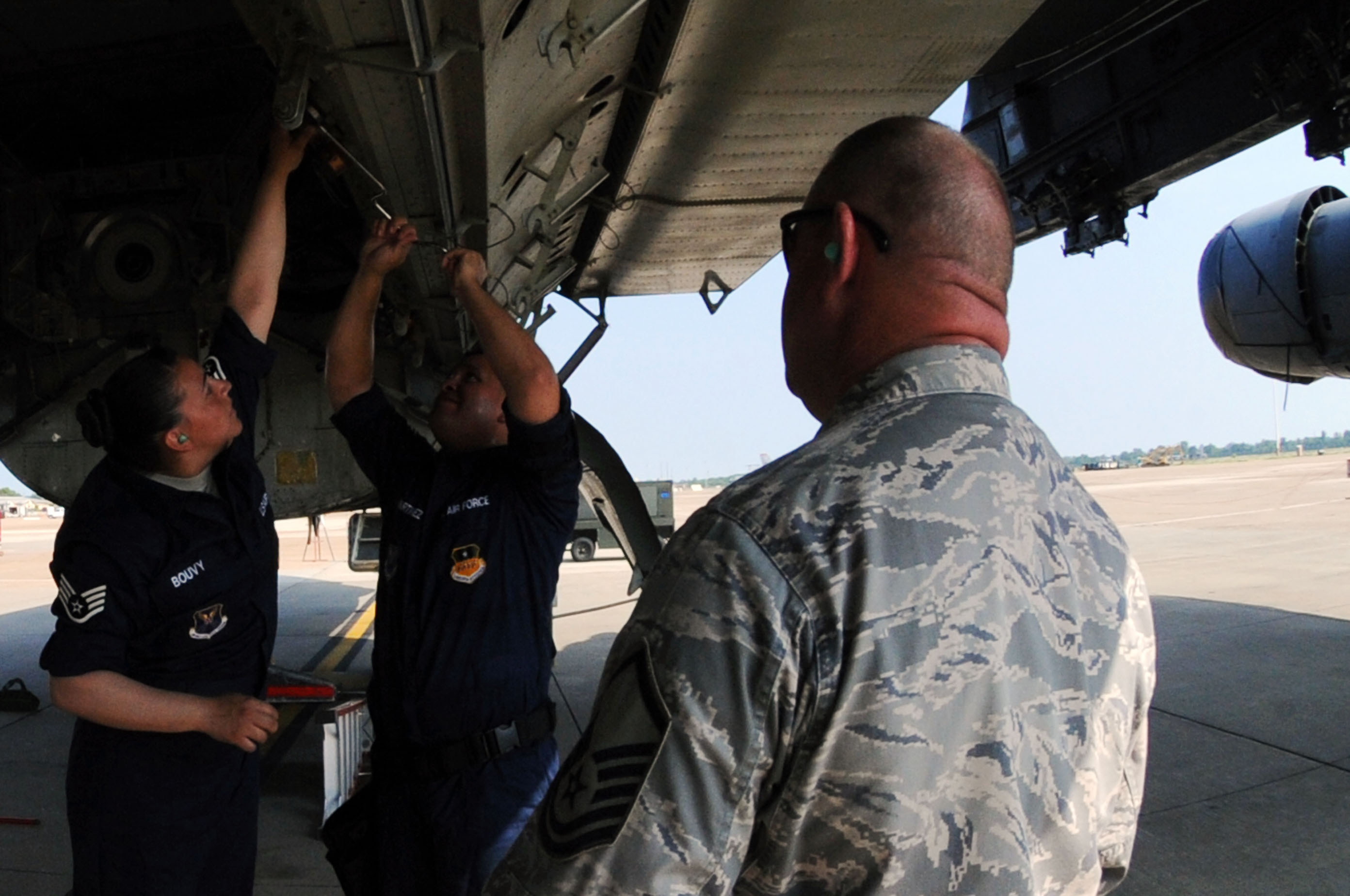 Maintenance Airmen compete in Global Strike Challenge > Barksdale Air ...