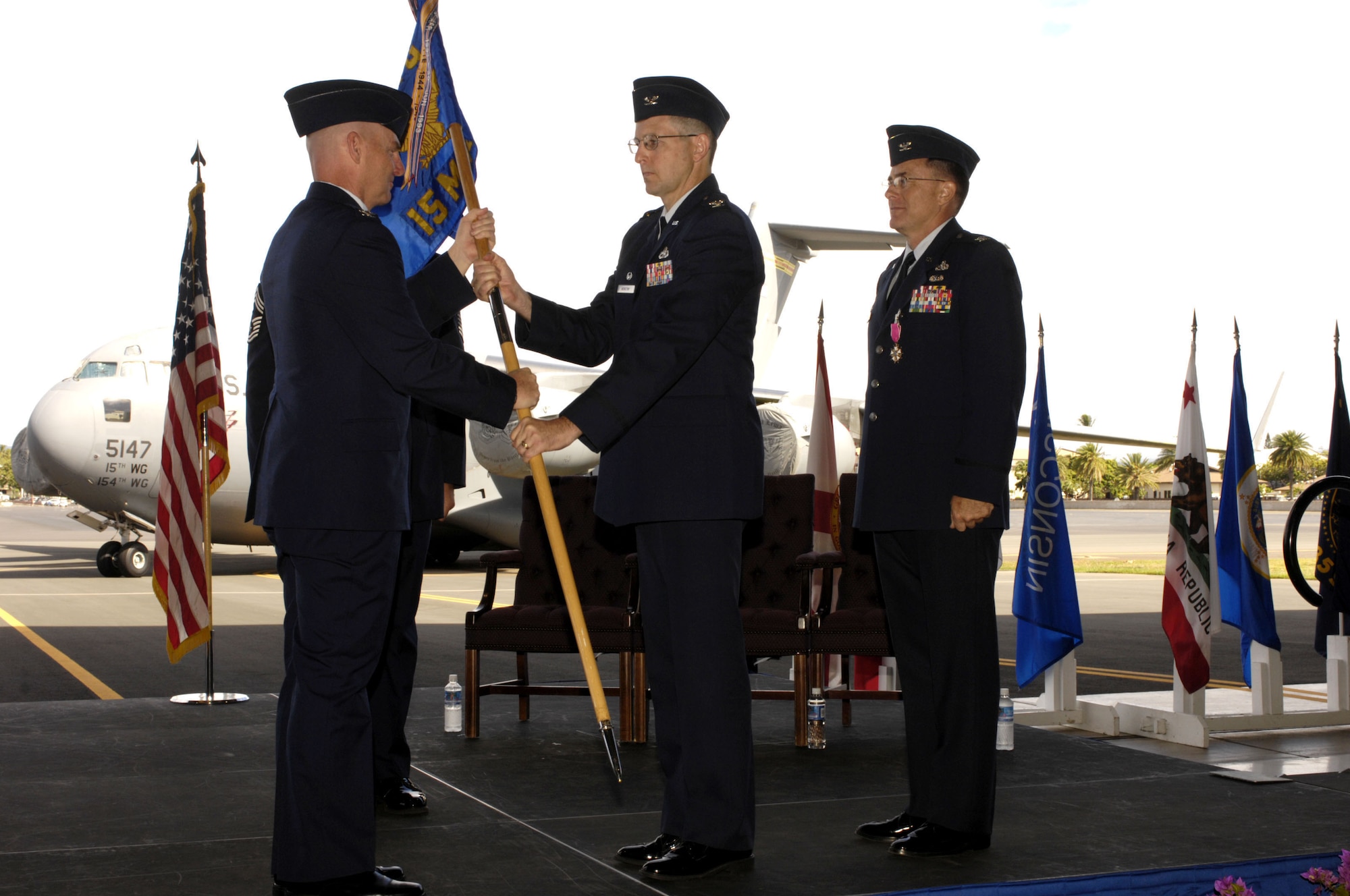 Maintenance group gets new commander > 15th Wing > Article Display