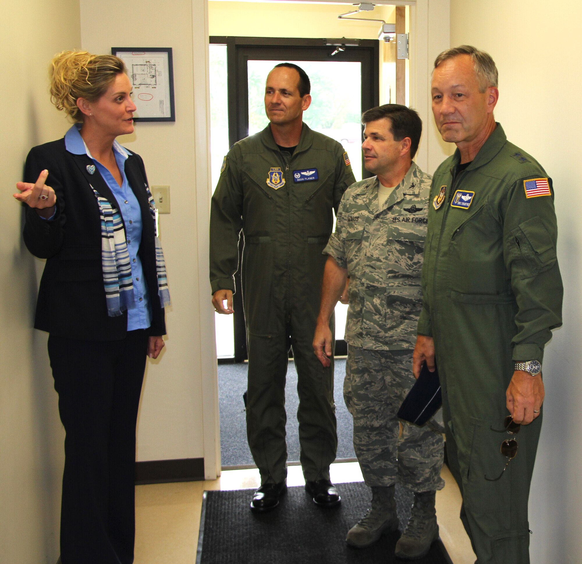 Flight attendant shows work center > 932nd Airlift Wing > Article Display
