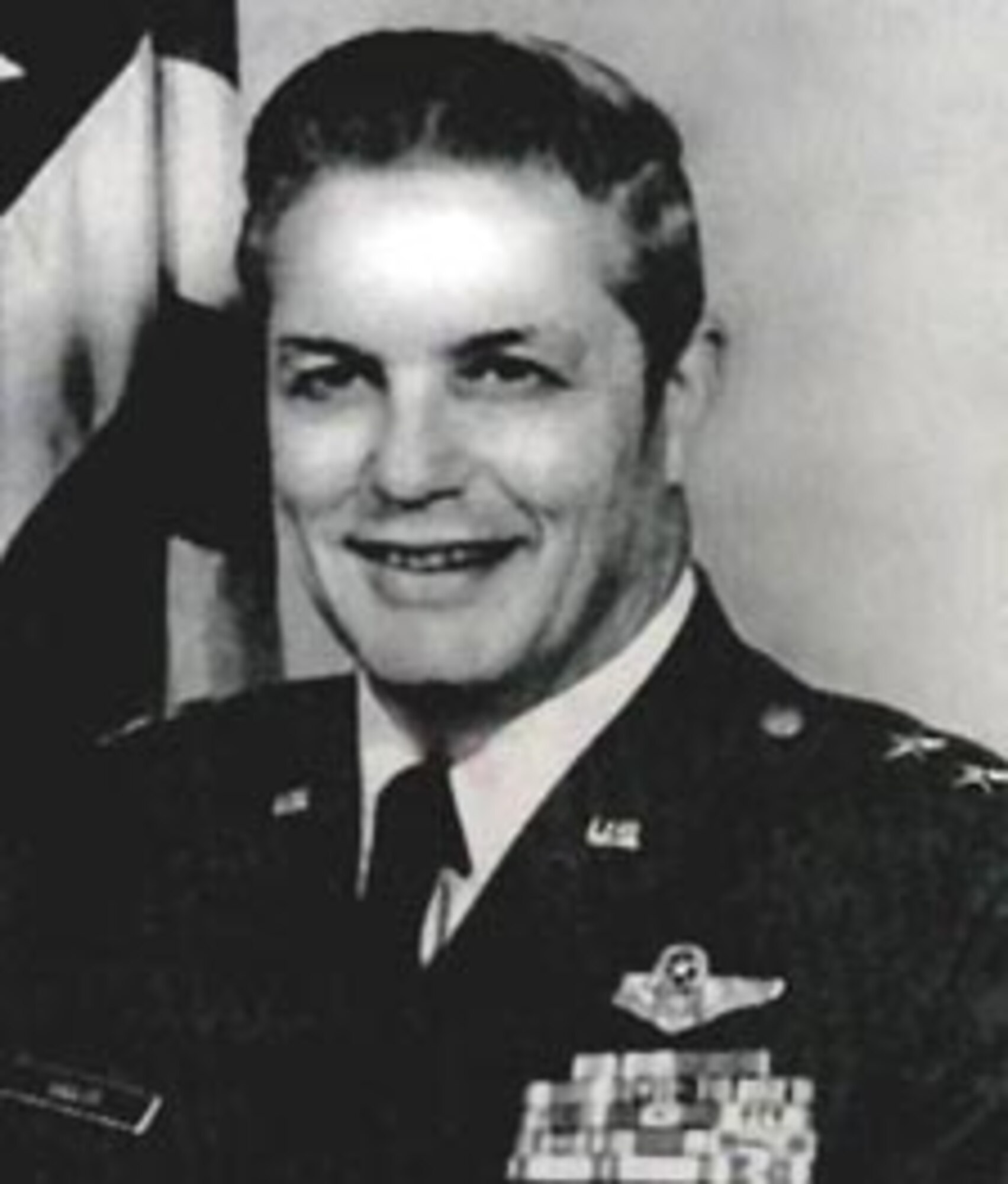 MAJOR GENERAL ROBERT E. SADLER > Air Force > Biography Display