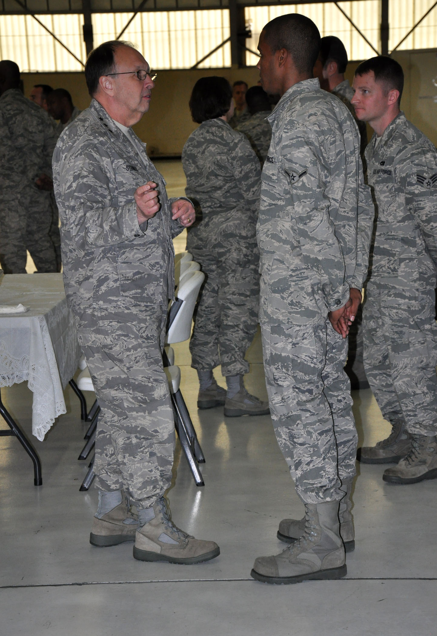 315 AW showcases reserve to Air Force Reserve Chief > Air Force Reserve ...