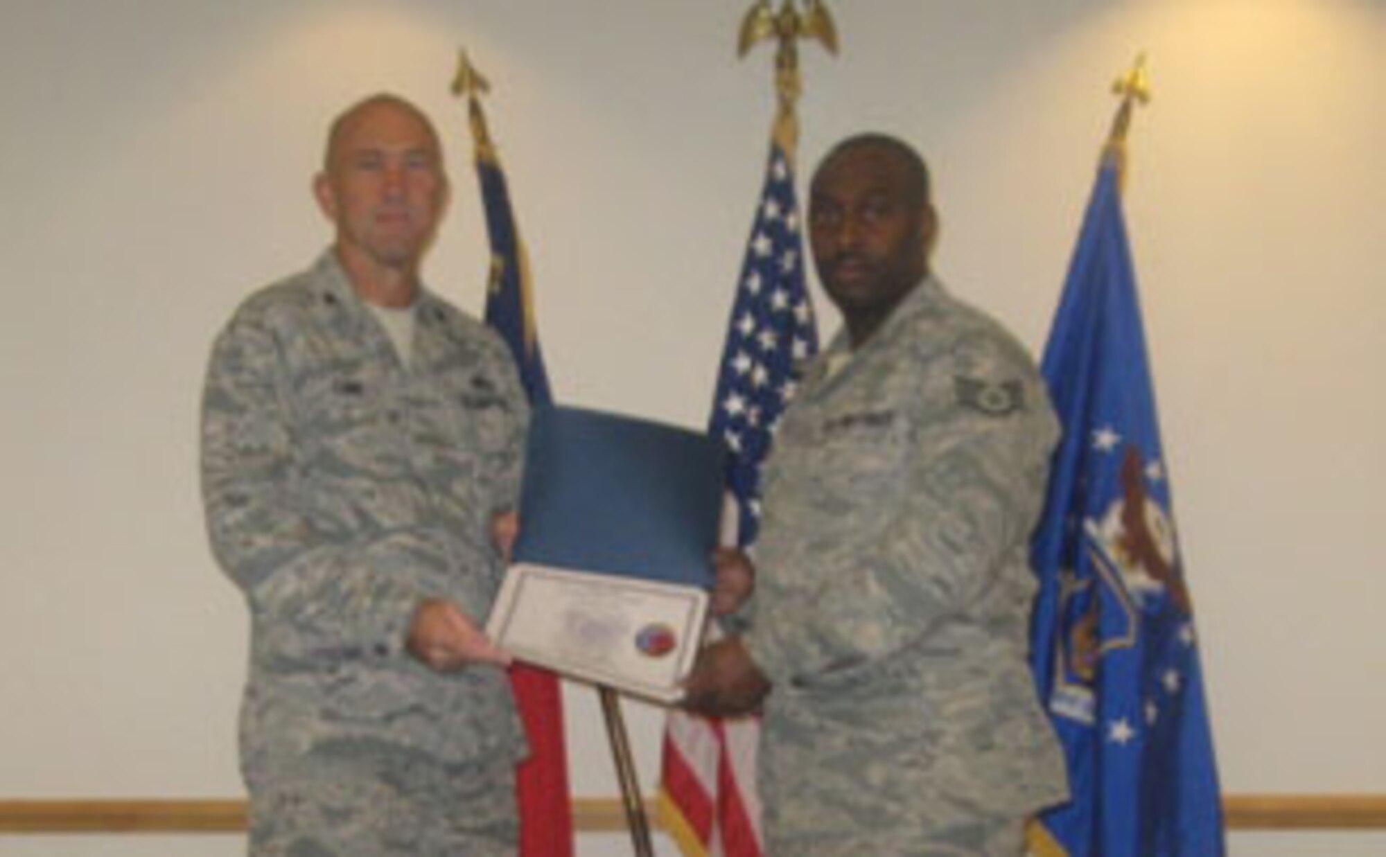 2010 ends with congratulations and warm welcomes > 916th Air Refueling ...