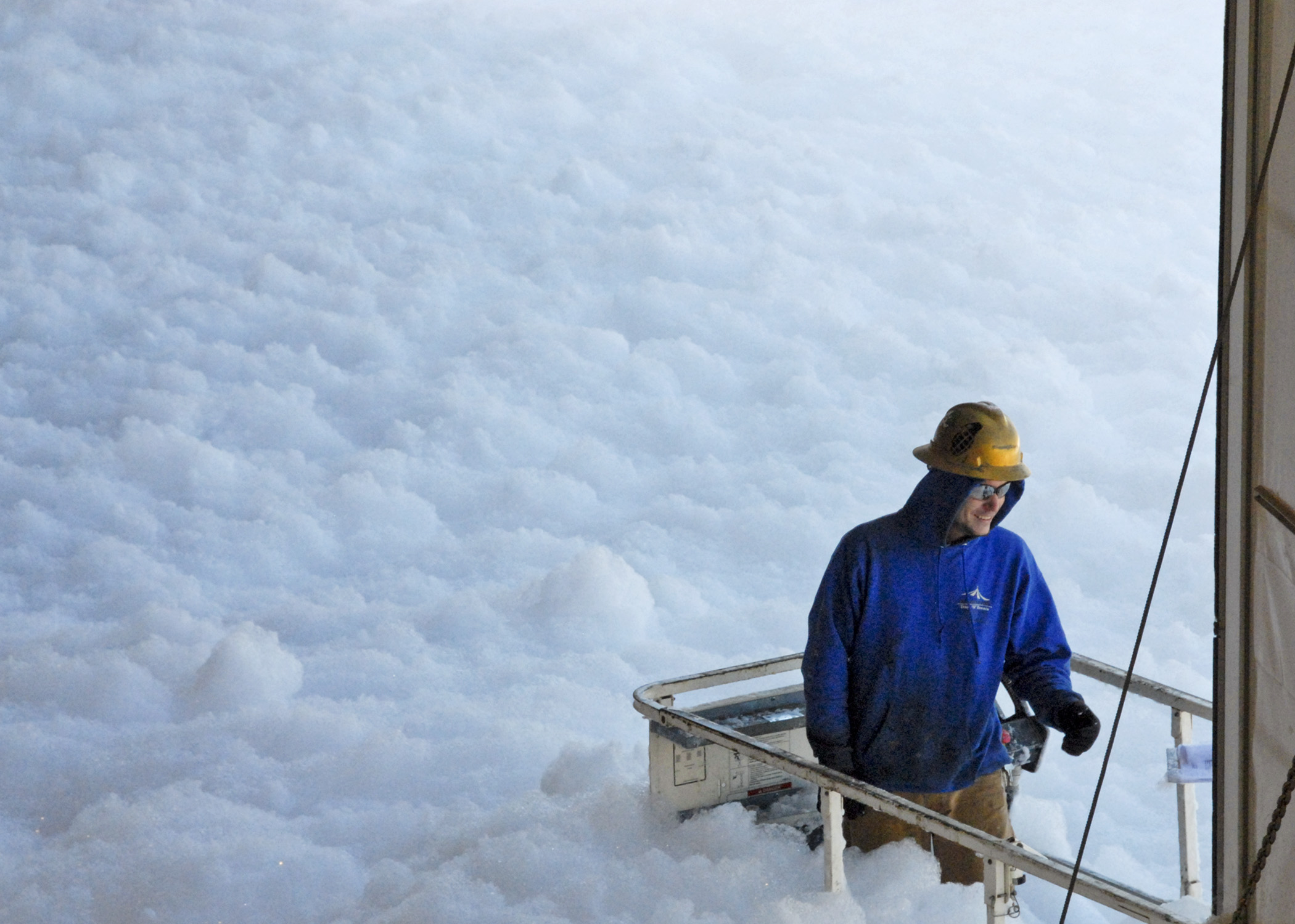 Foamed dome: 33rd tests hangar fire suppression system > Eglin Air ...