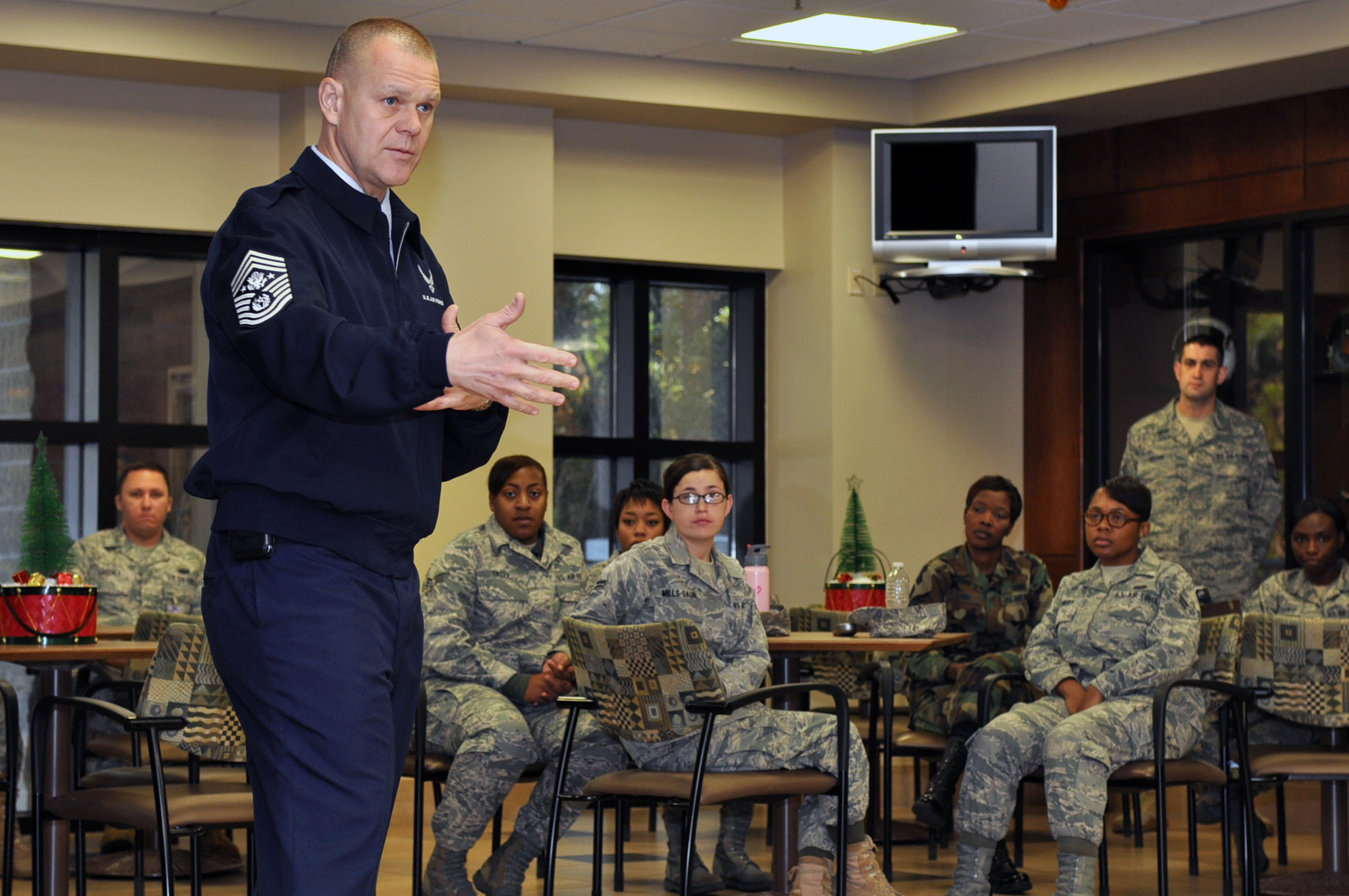 Chief Roy visits 505th CCW at Hurlburt Field, Fla. > Air Force ...