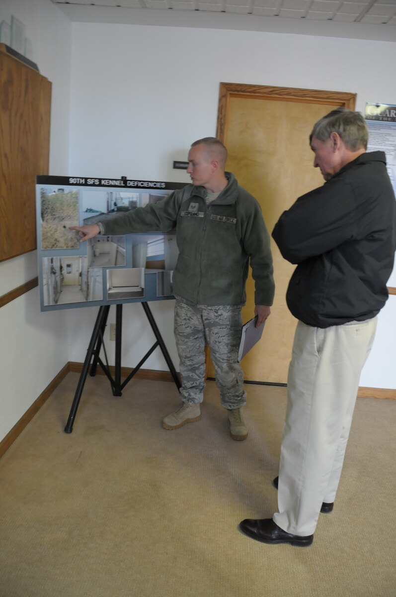 Maj. Gen. (ret) McMahon visits Airmen at Warren > F.E. Warren Air Force ...