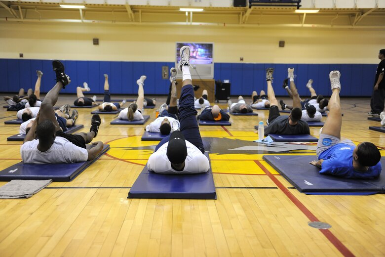 Wolf Pack members challenge their abs > Kunsan Air Base > News