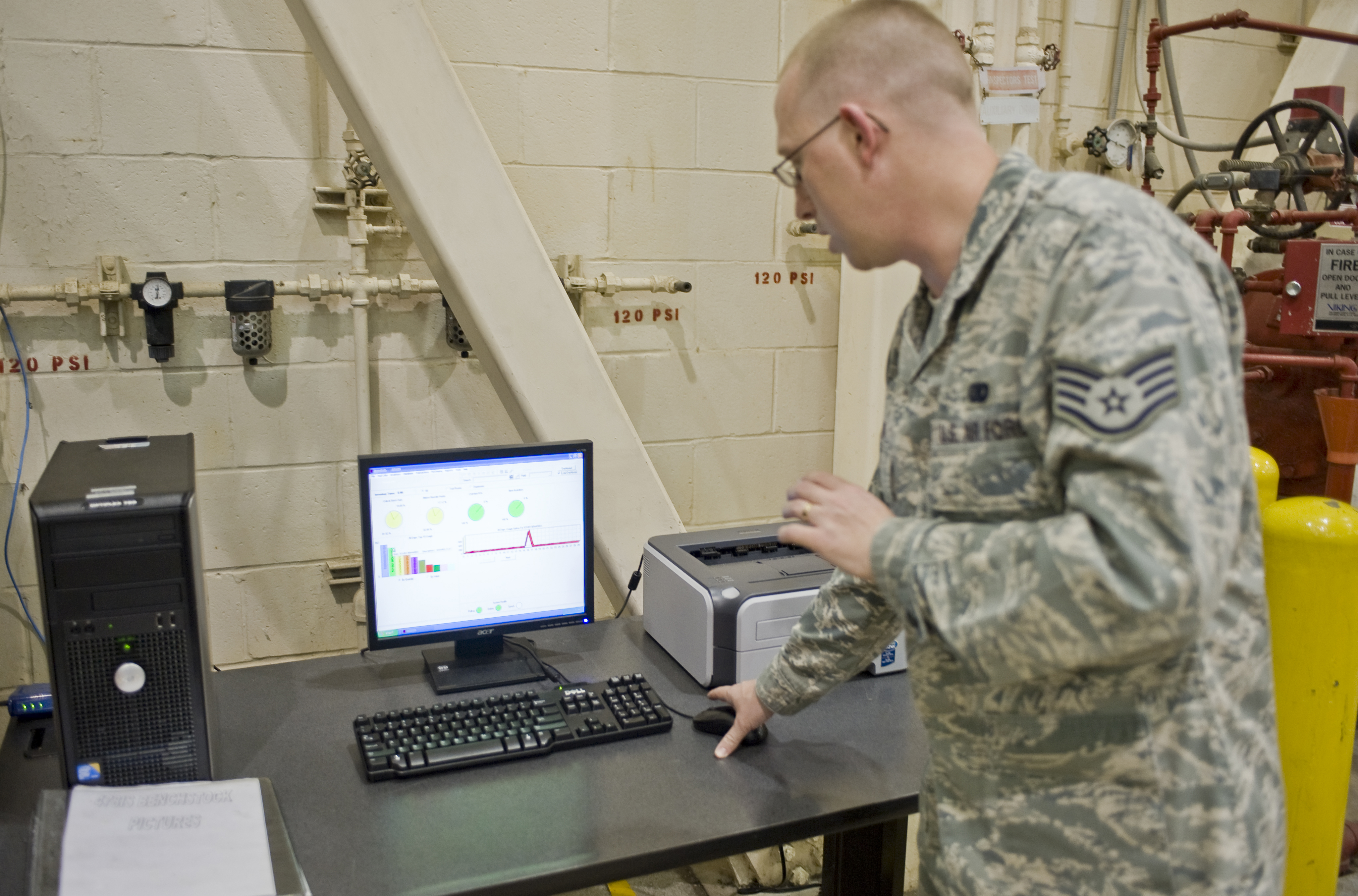 Barksdale sergeant streamlines maintenance process > Barksdale Air ...