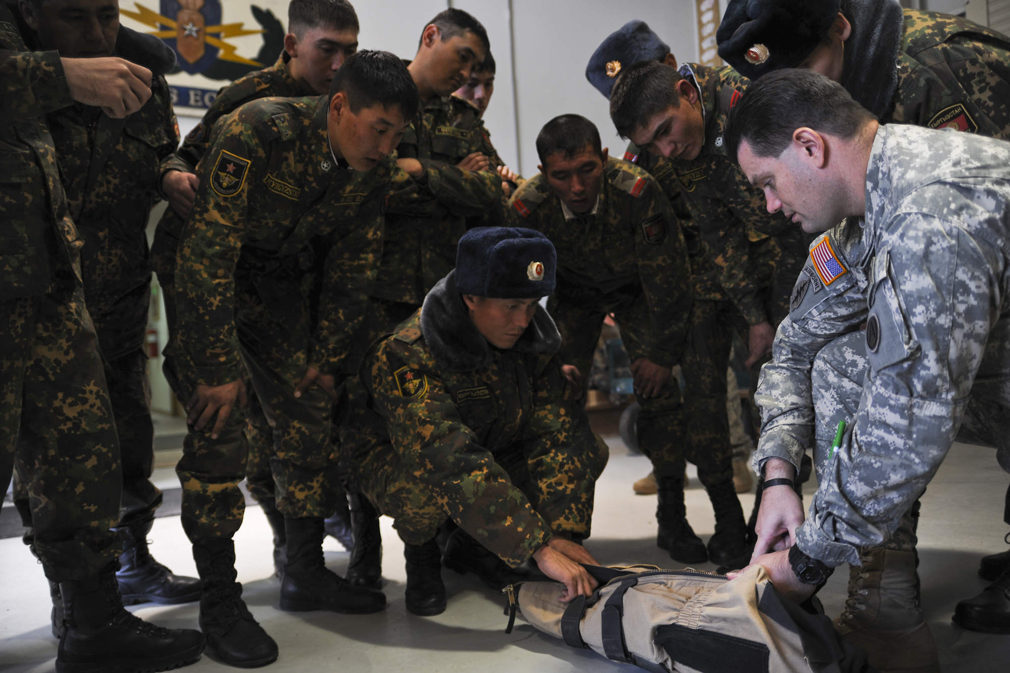 Kyrgyz explosive experts test skills with Transit Center Airmen > U.S ...