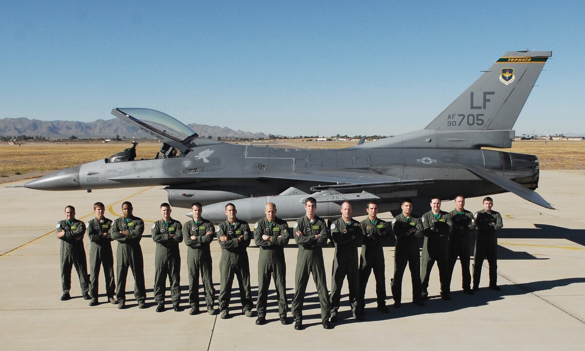 310th FS graduates 14 pilots from B-course training > Luke Air Force ...