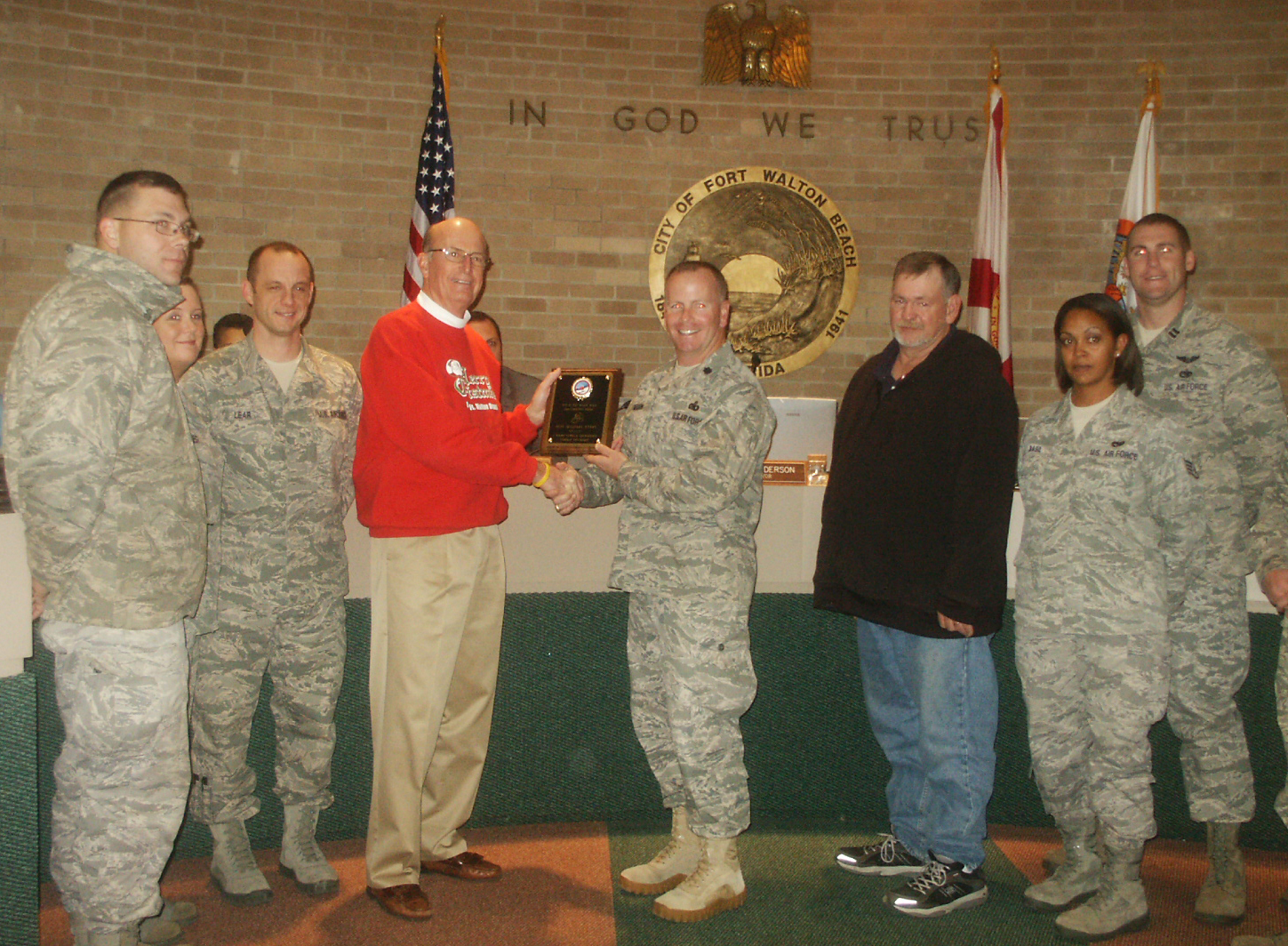 Best Military Float goes to 1st SOLRS > Hurlburt Field > Article Display