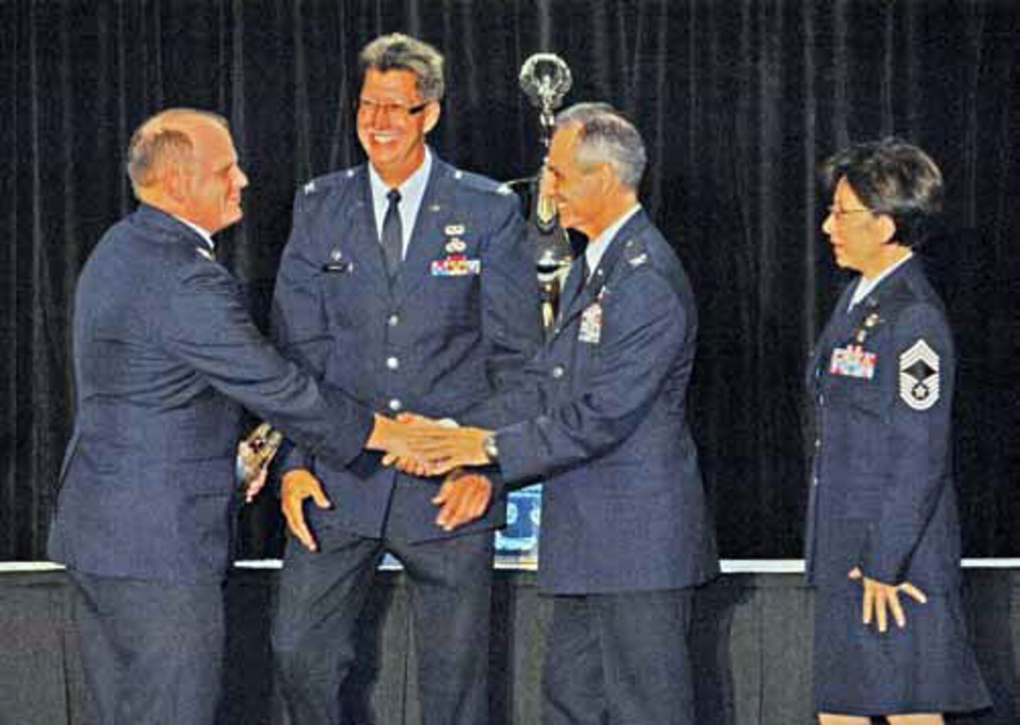 Best in Fourth Air Force named at Raincross Dinner > March Air Reserve ...