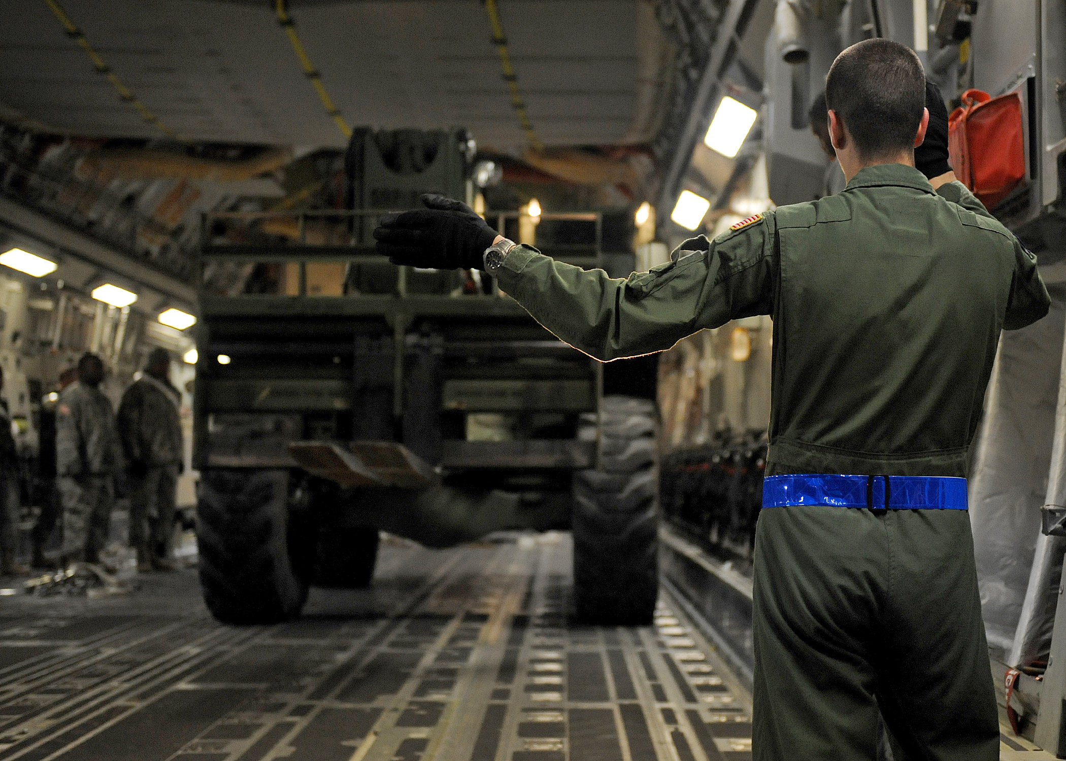 Cross-command communication fuels Haiti relief efforts > Air Force ...