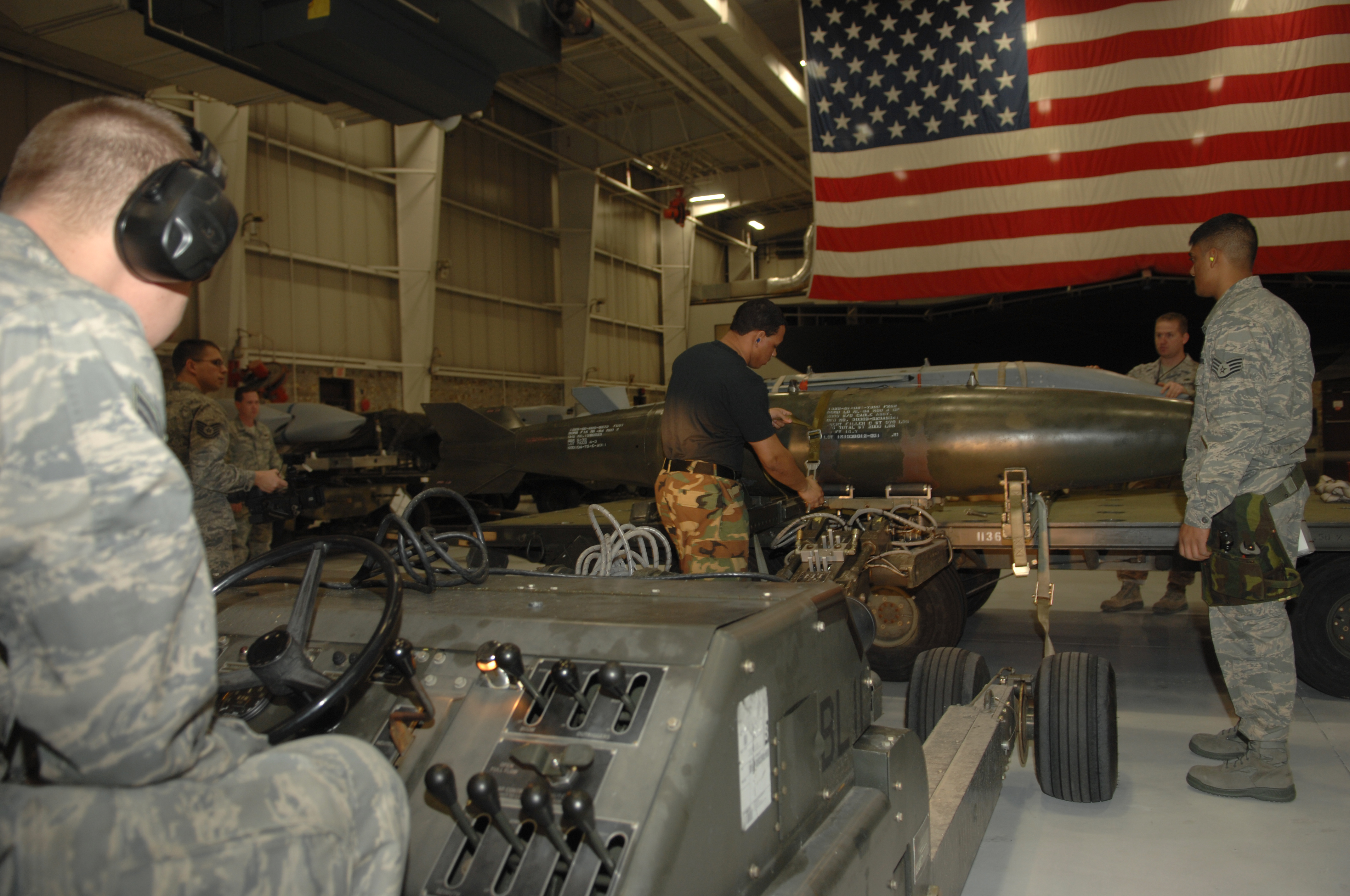 Whiteman load crews put to the test > Whiteman Air Force Base > News