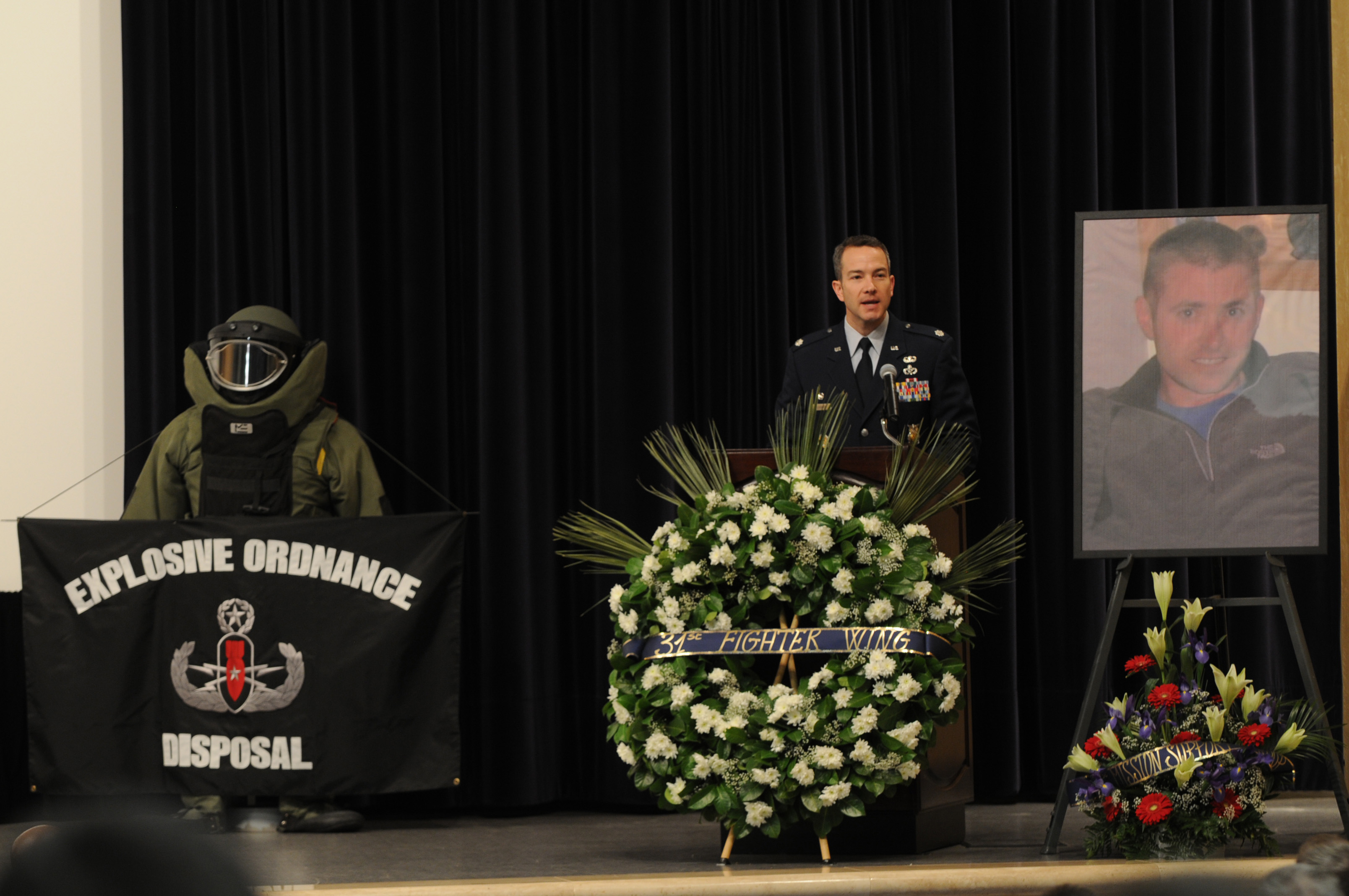 Fallen EOD Airman remembered > U.S. Air Forces in Europe - Air Forces ...