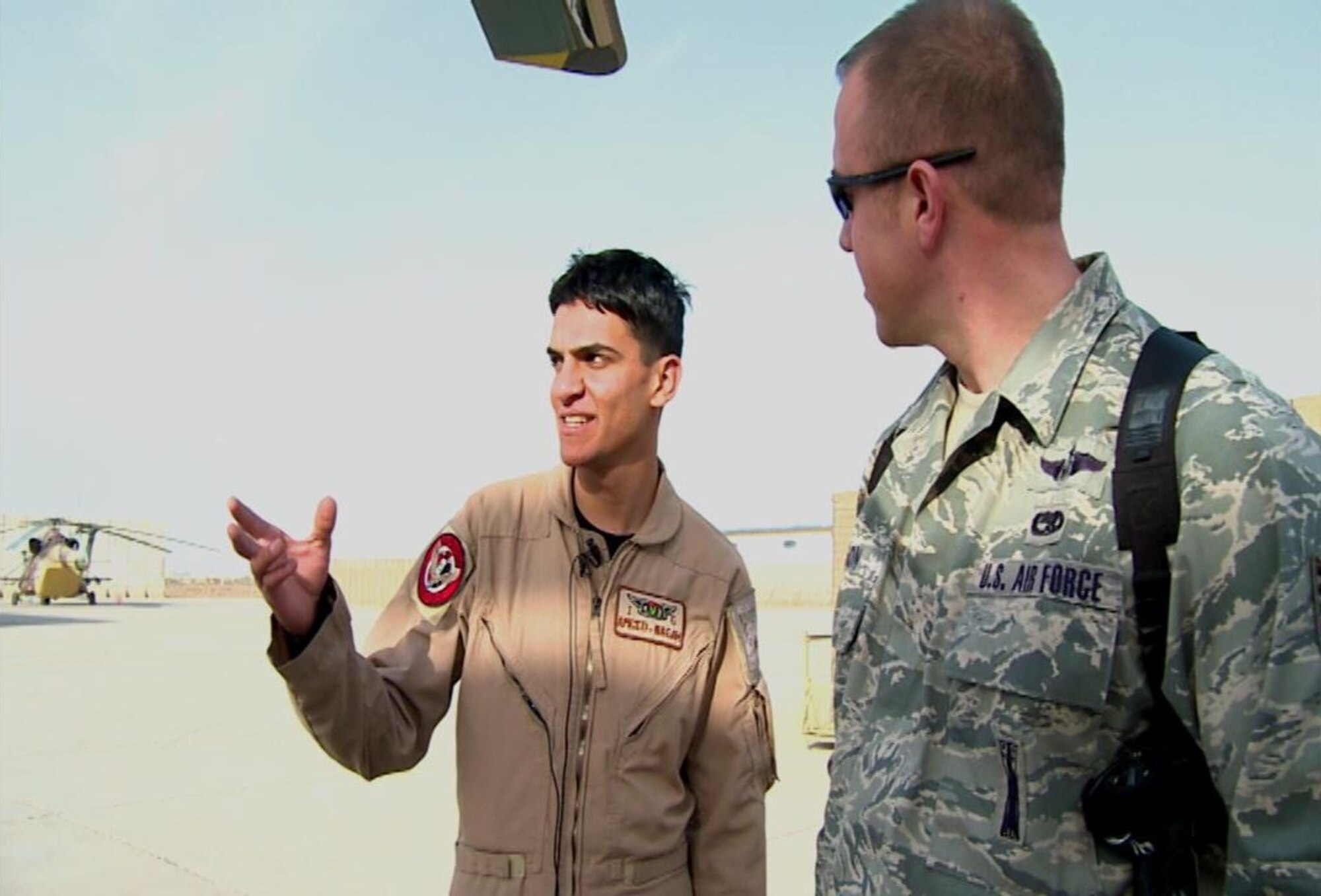 Iraqi gunners look out from above > U.S. Air Forces Central > Display