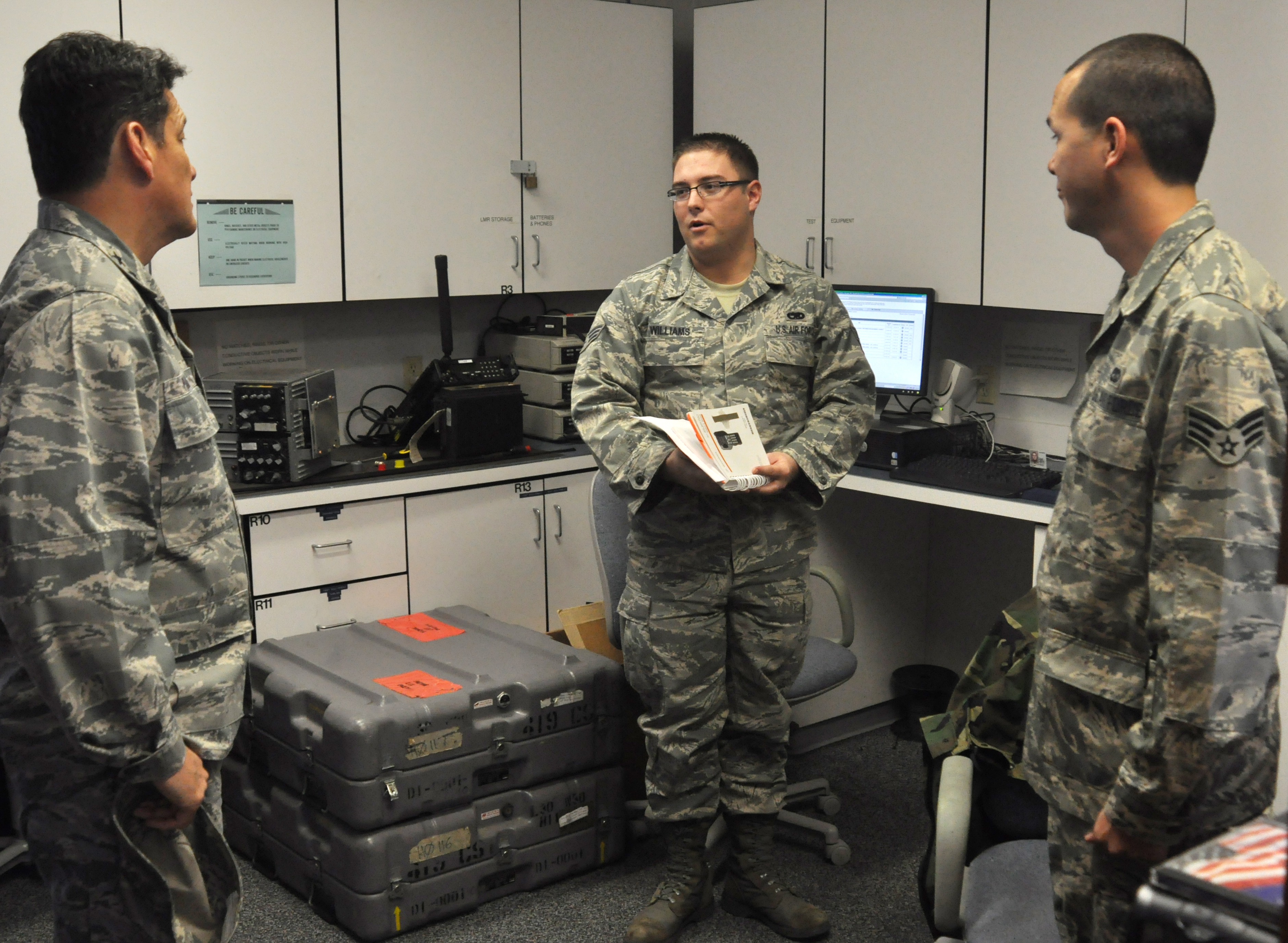 PHOTO ESSAY: Seeing stars > 419th Fighter Wing > News