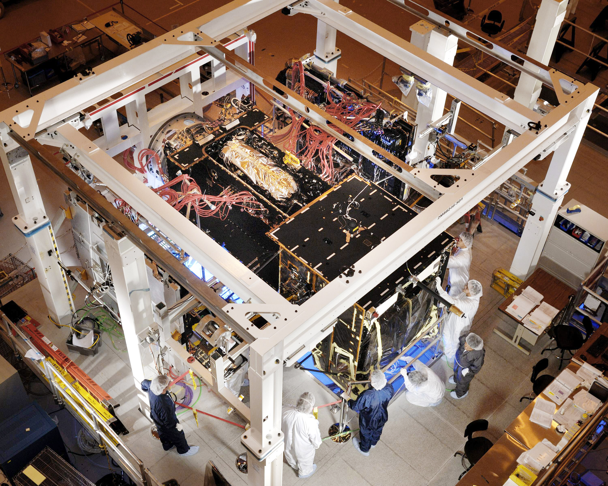 Airmen confirm satellite completes integrated system test