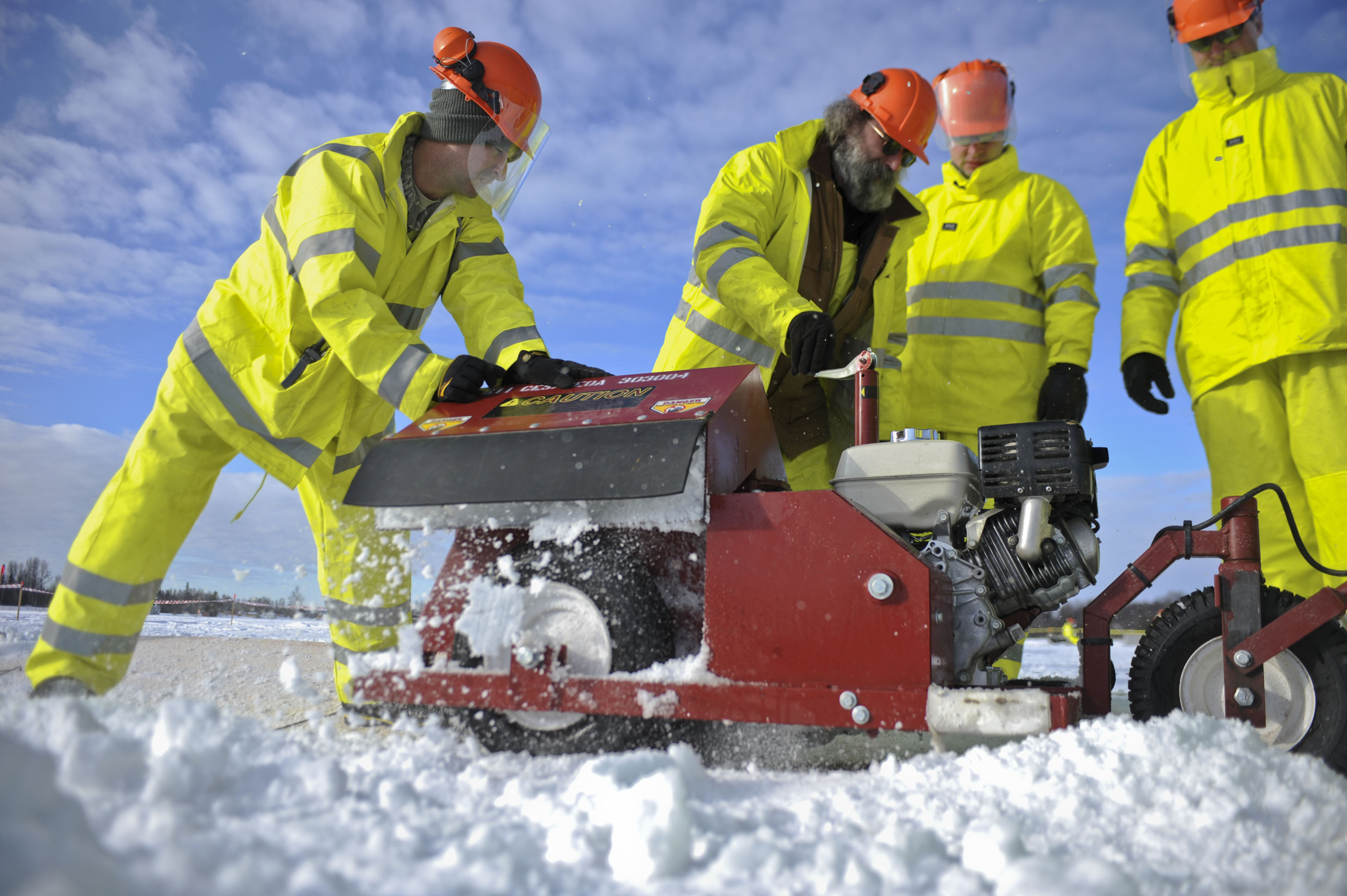 Elmendorf host joint exercise Ice Ops 2010 > Joint Base Elmendorf ...