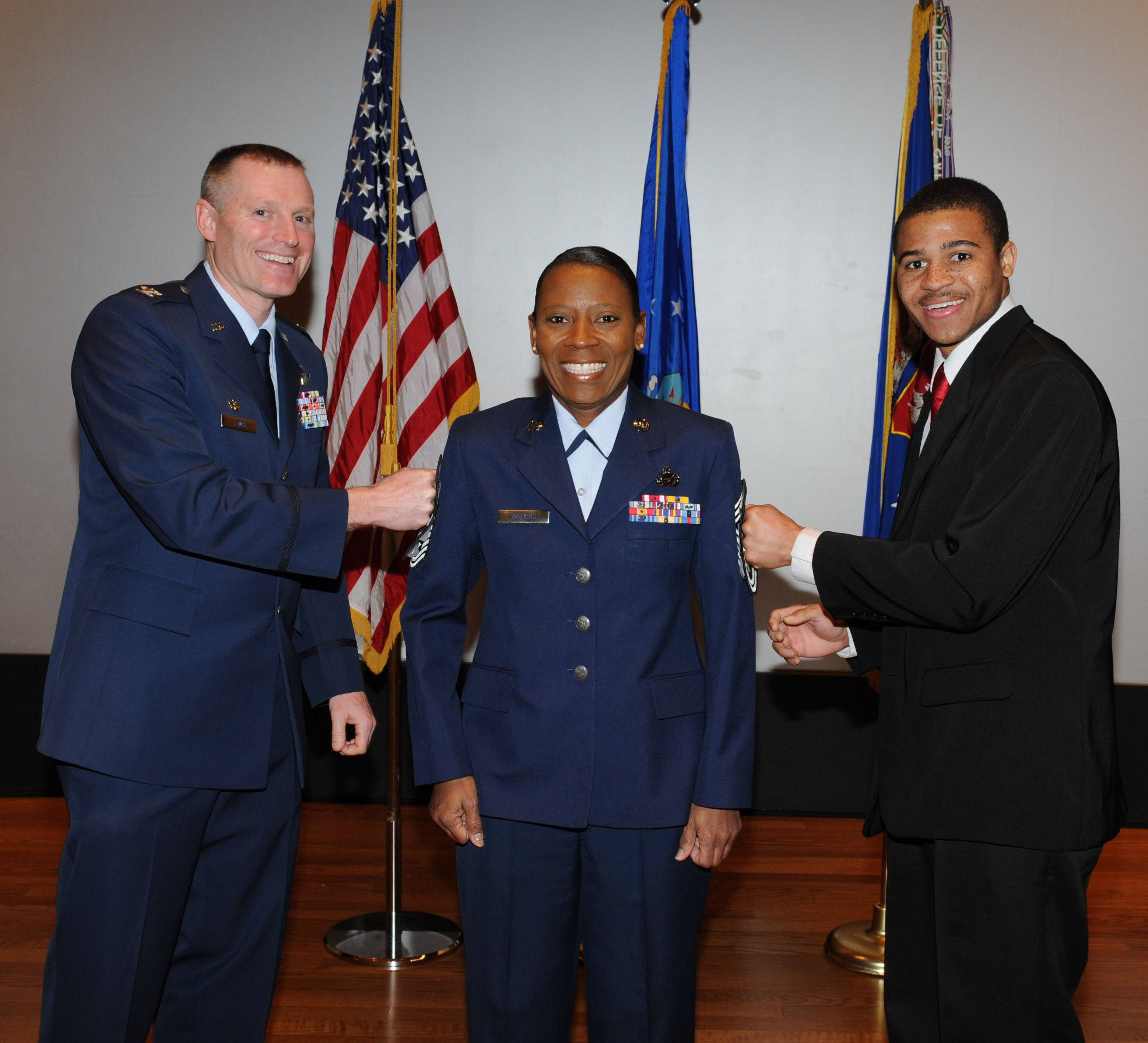 927th hosts a commander's call > 927th Air Refueling Wing > Article Display