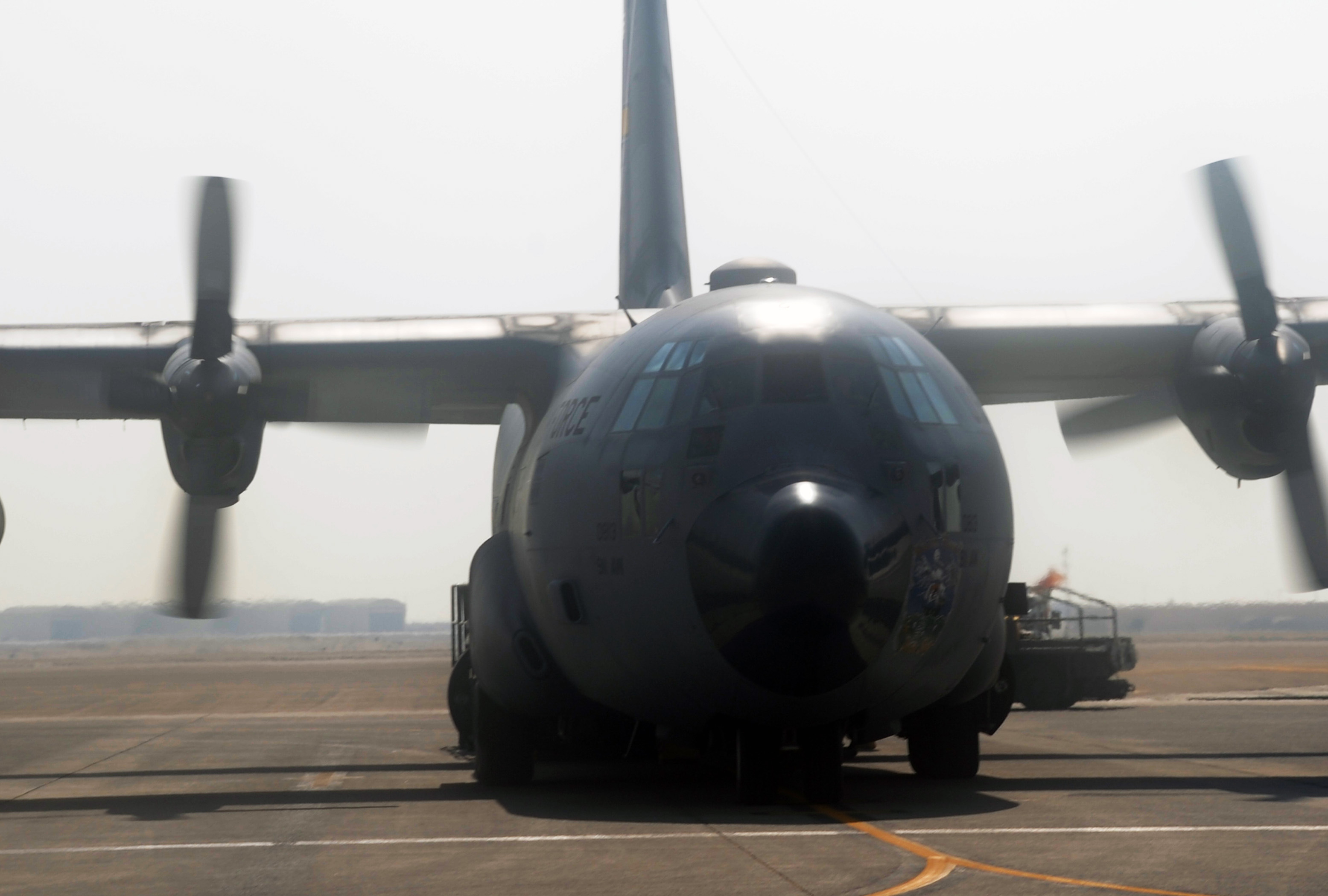 C-130 crew, aerial porters complete 'engines running' off-load at ...
