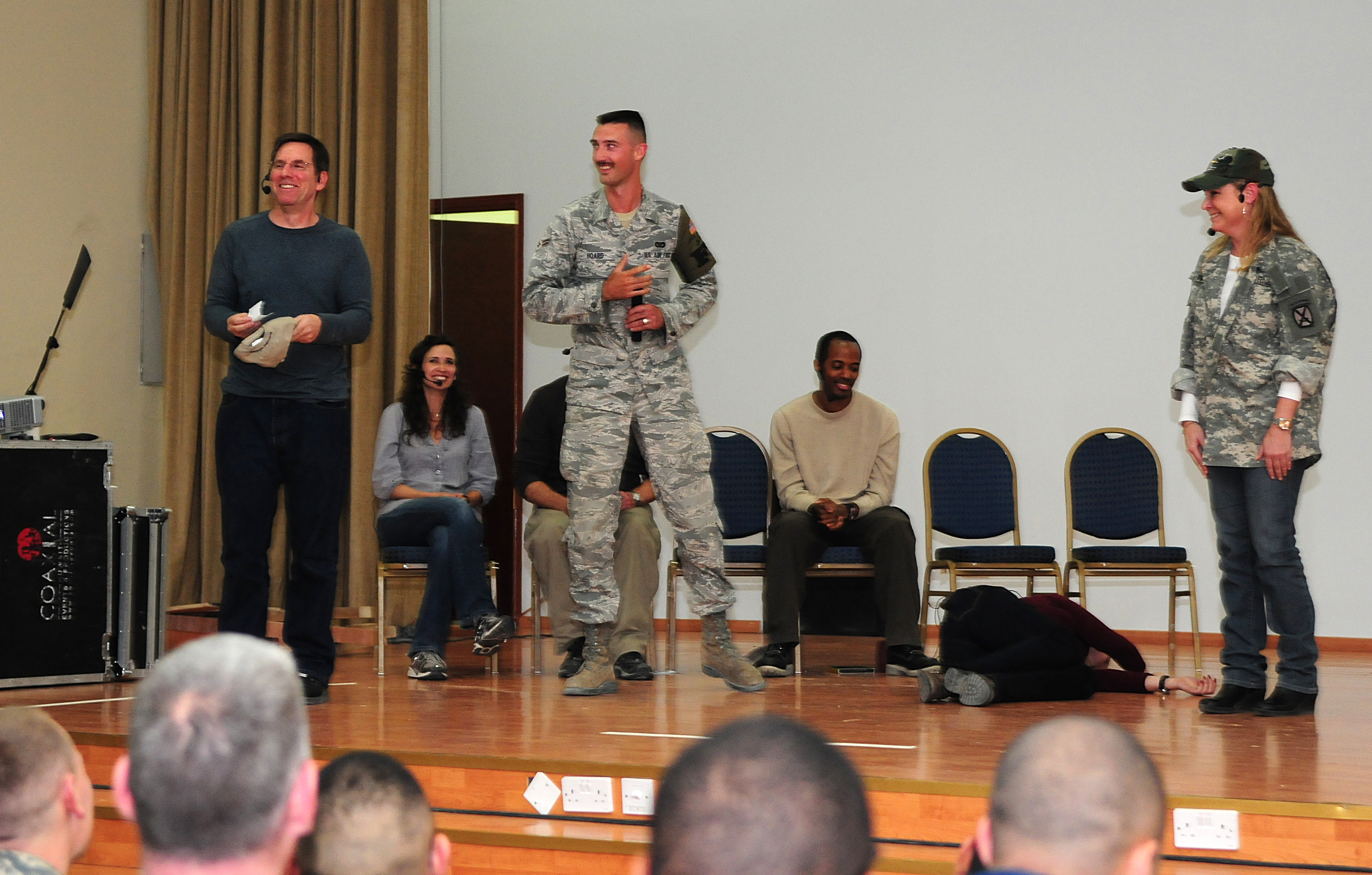 Comedians entertain troops in Southwest Asia > U.S. Air Forces Central ...