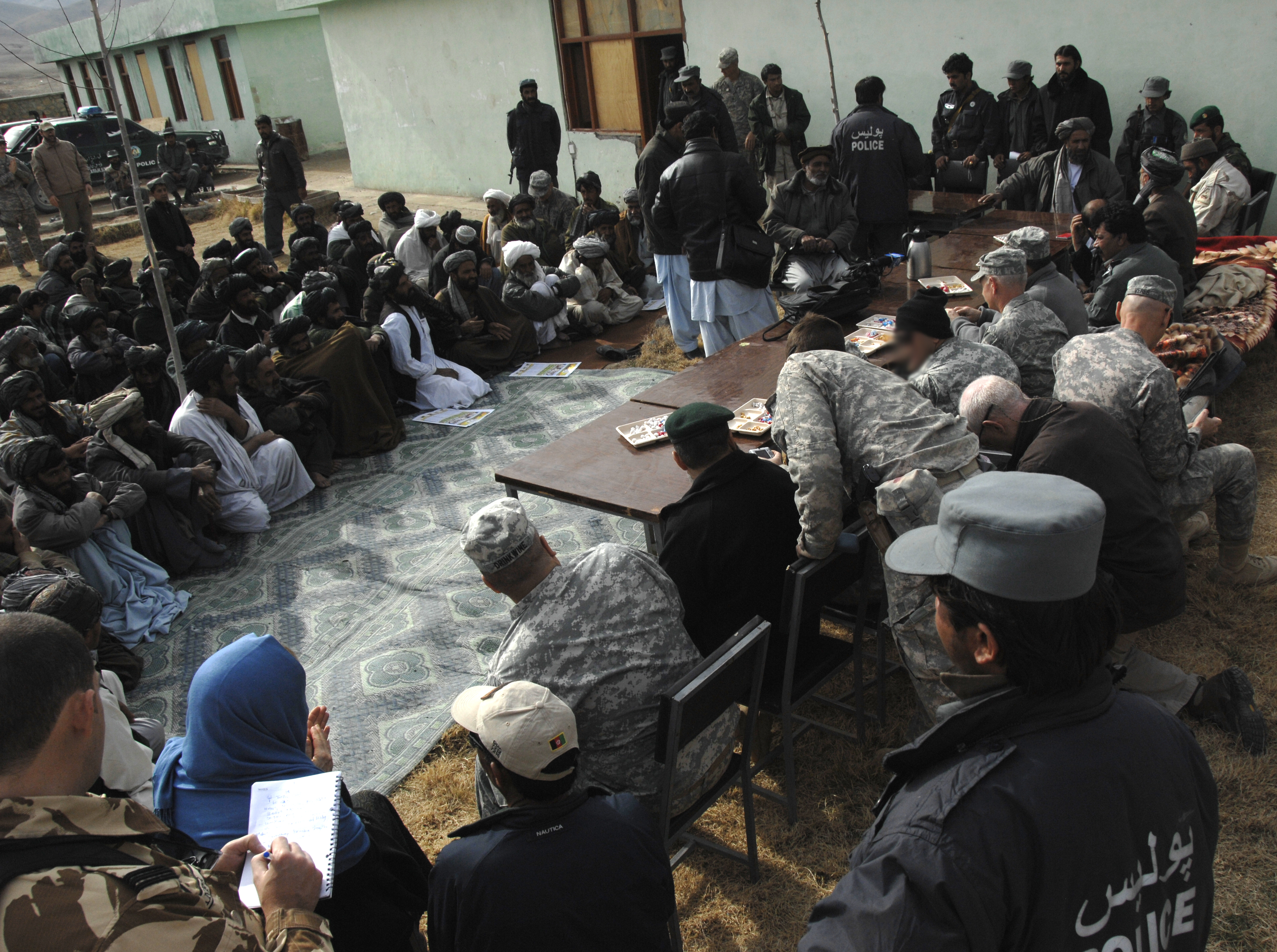 American servicemembers bridge gap between Afghan provinces ...