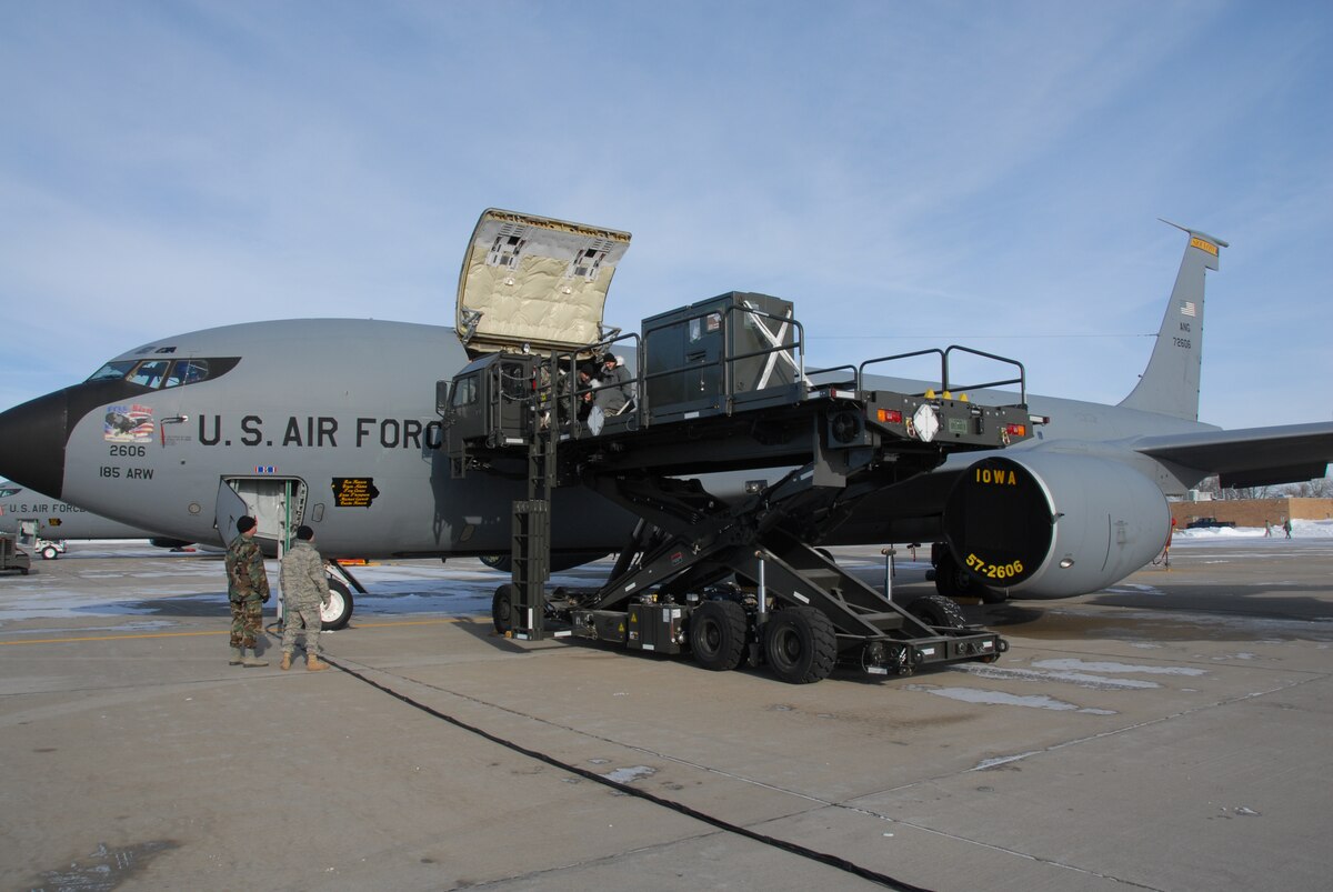 The "Go To" Airmen When You Want to Get Going > 185th Air Refueling ...