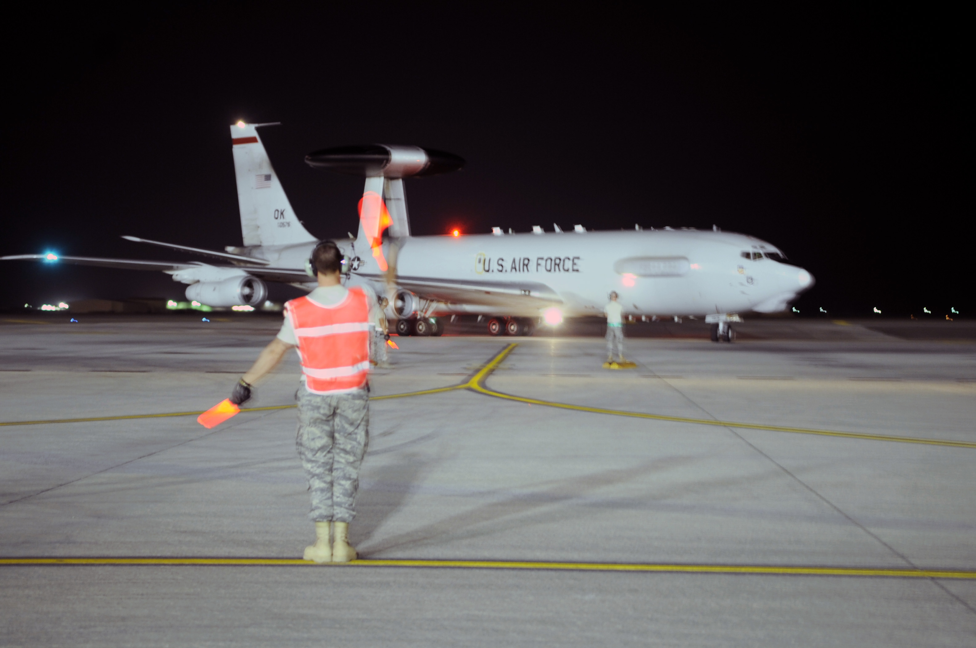 Nighttime flightline ops in Southwest Asia