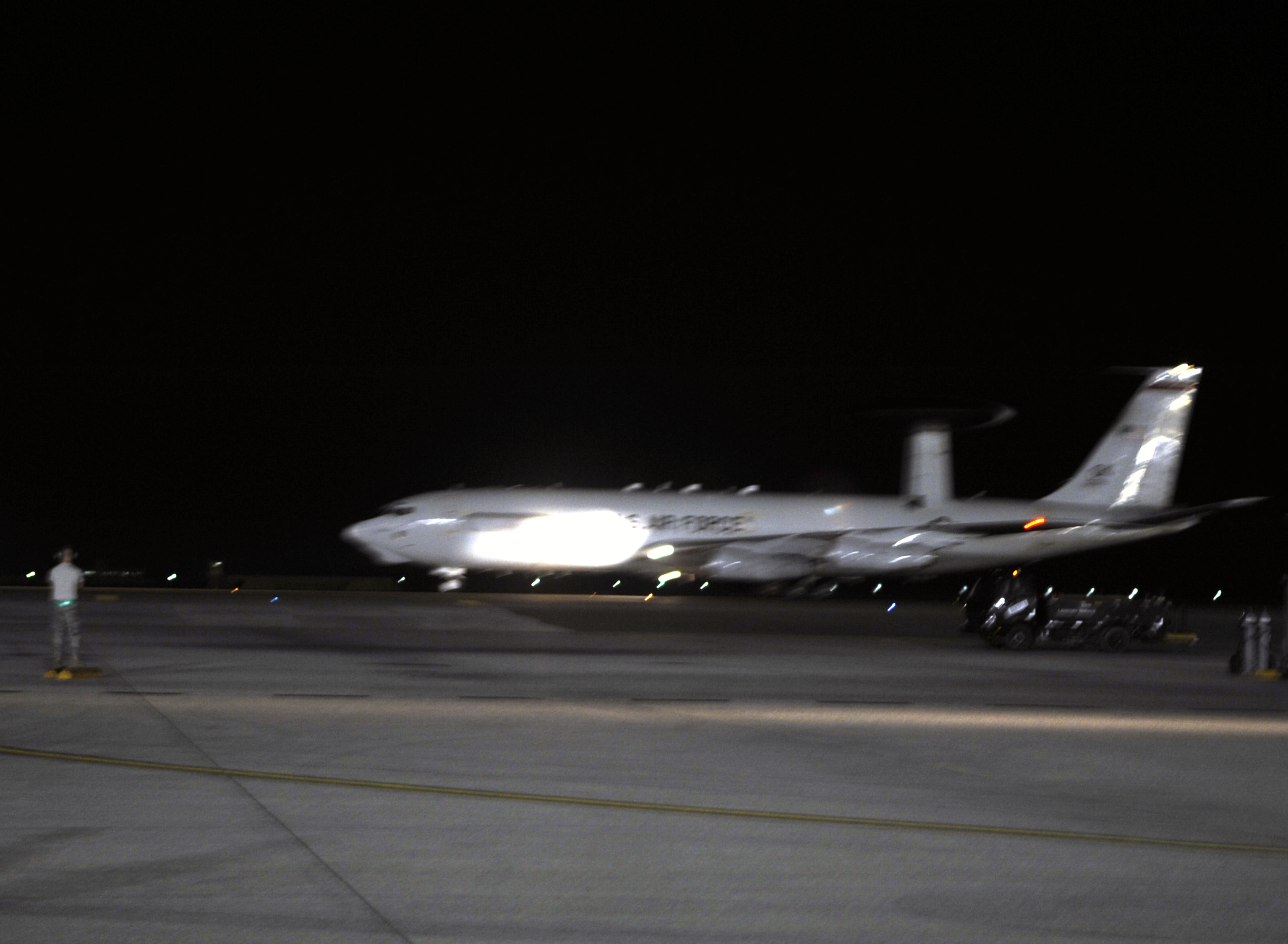Nighttime flightline ops in Southwest Asia