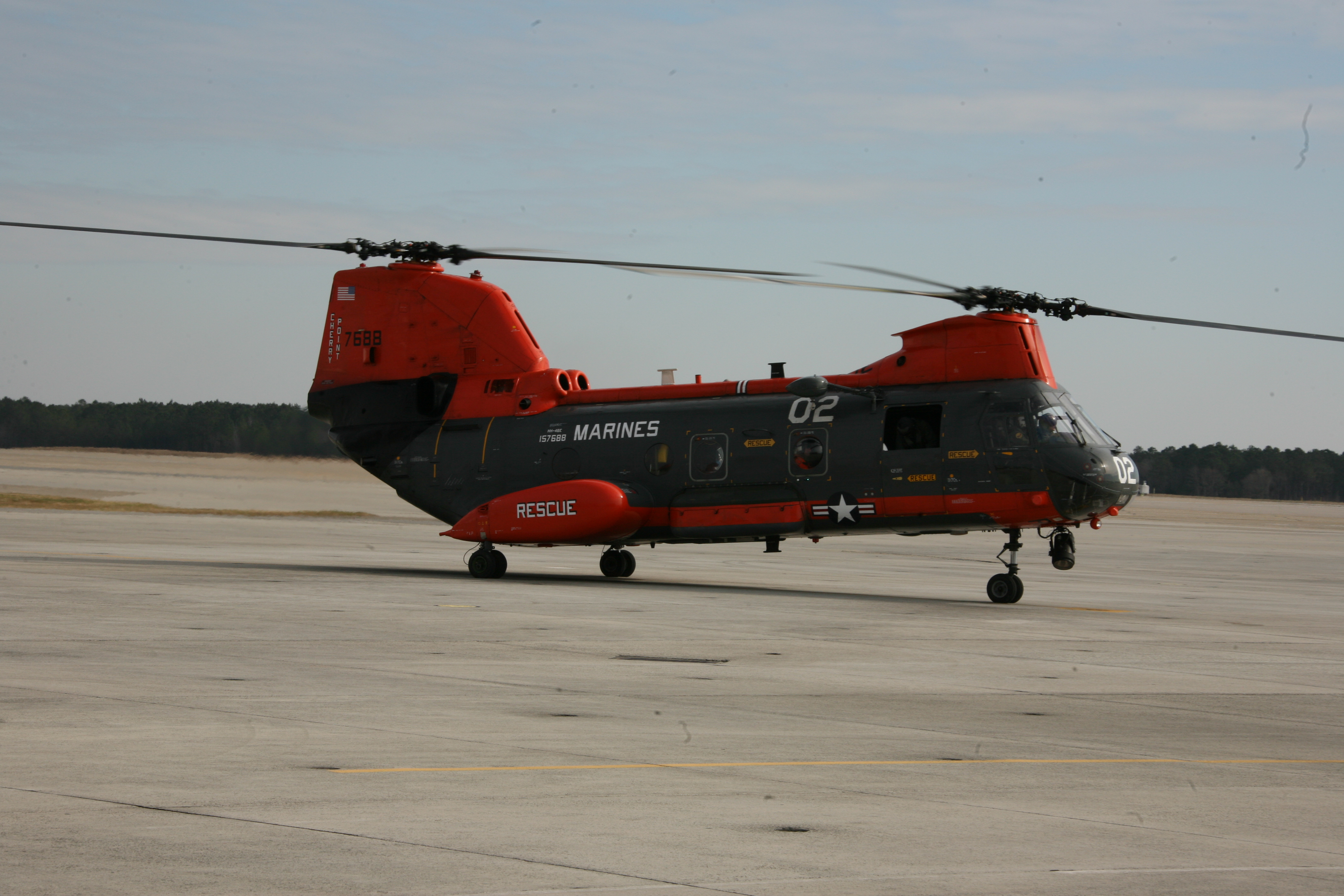 VMR-1 dives in: Cherry Point search and rescue team trains to save ...